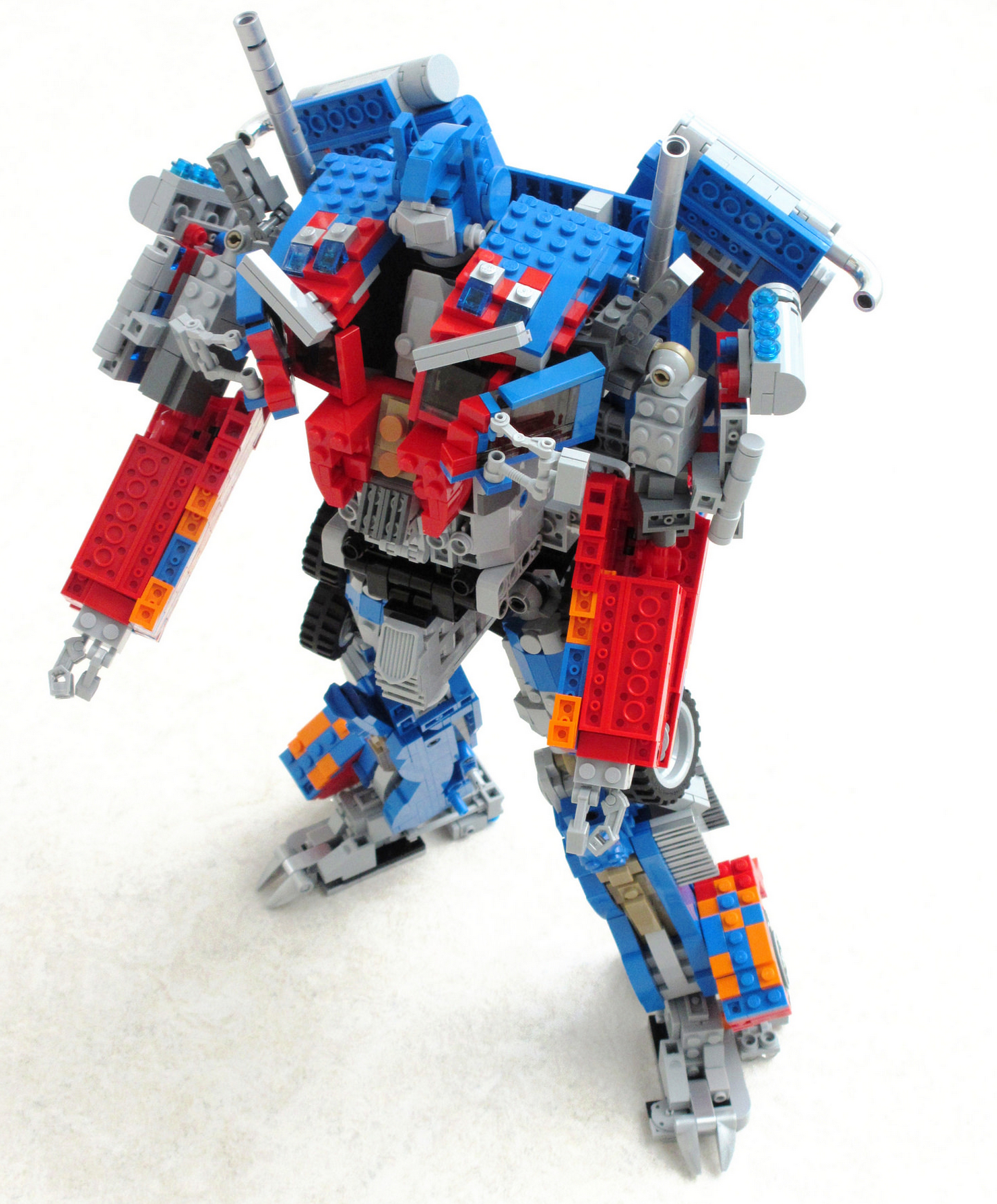 This transforming Optimus Prime LEGO build might be one of the most ...