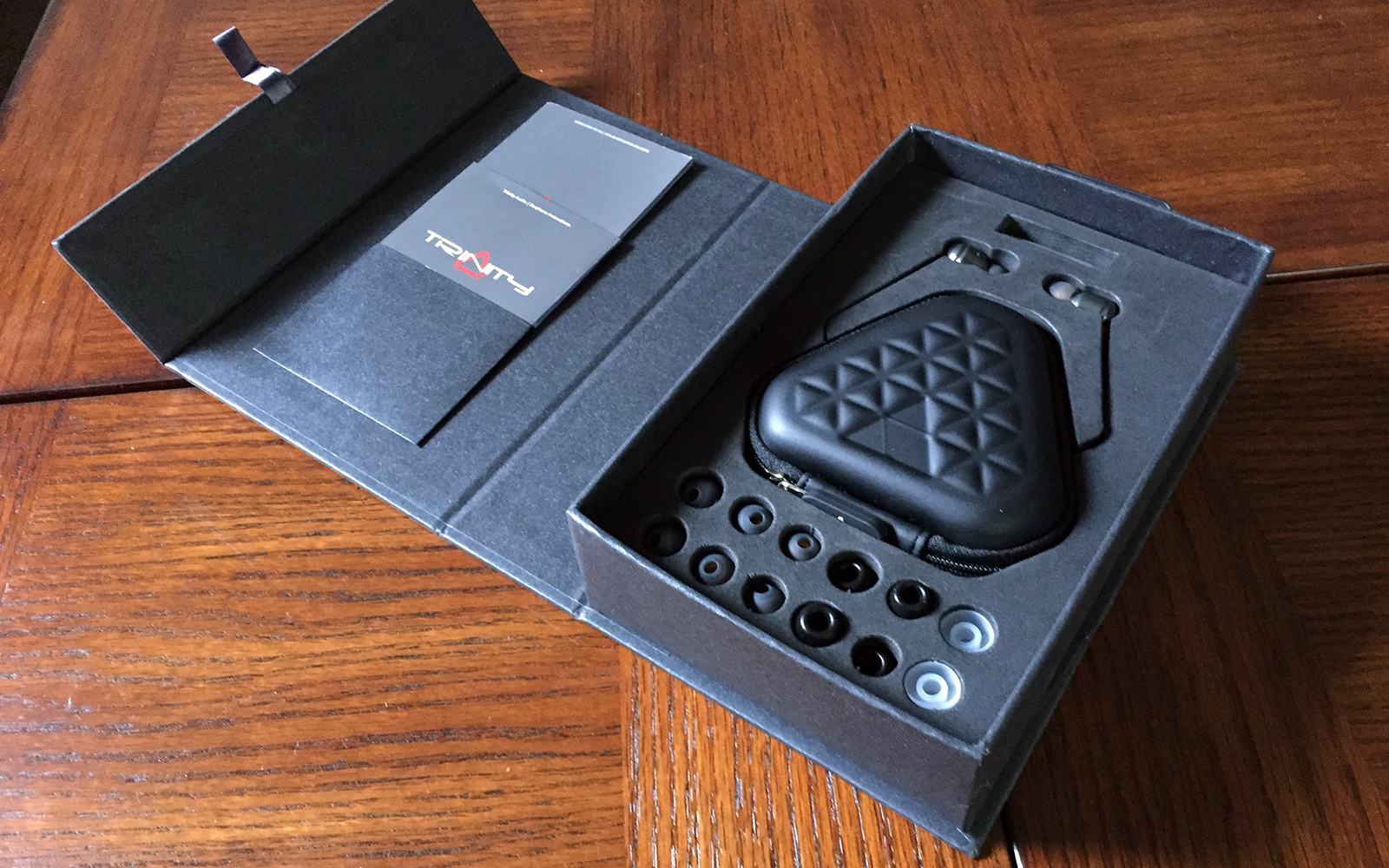 Giveaway: Trinity Delta aluminum earbuds feature a unique design and ...