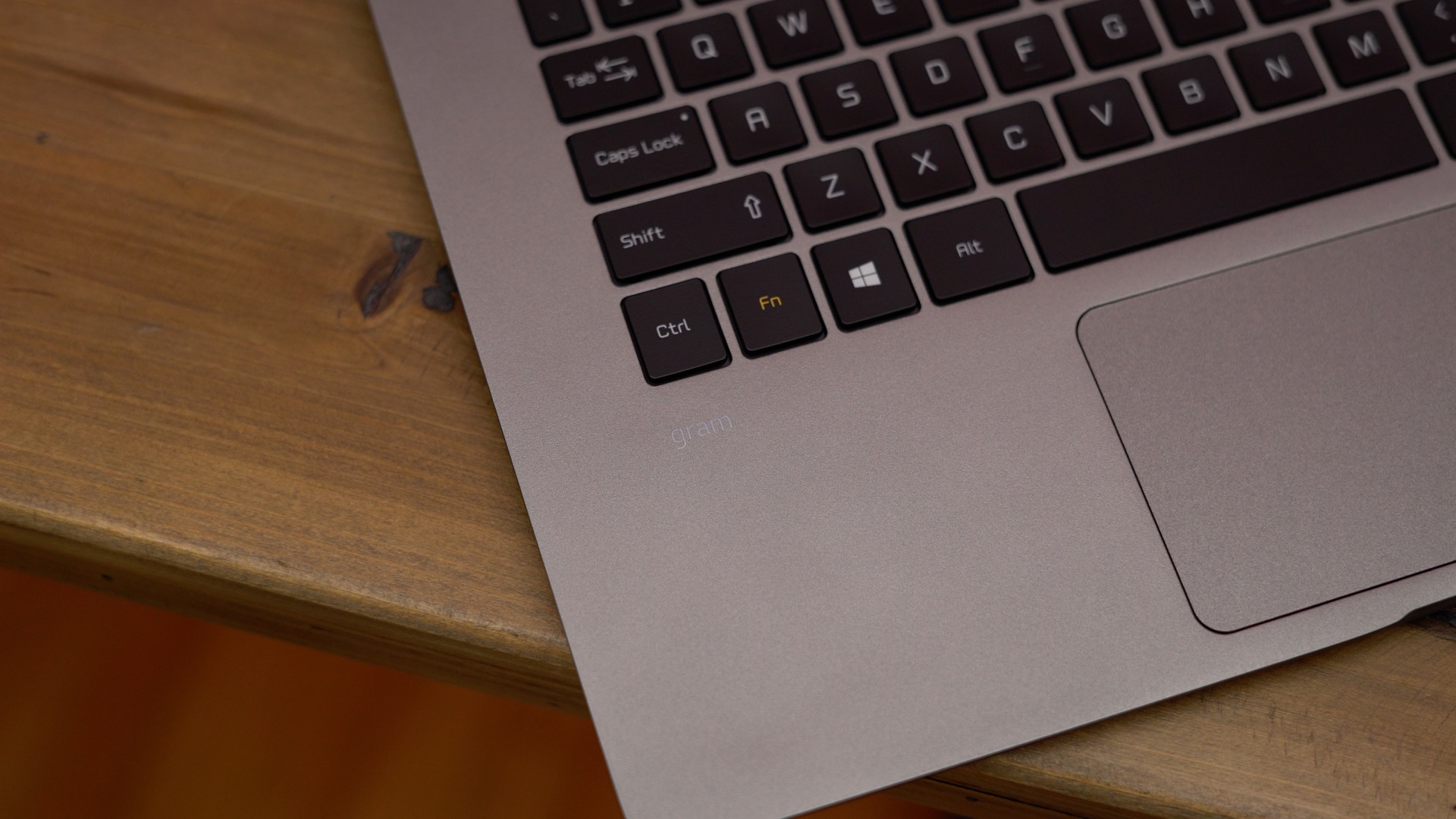 Hands-on: LG Gram 14 (2017) a lightweight travel companion with great ...