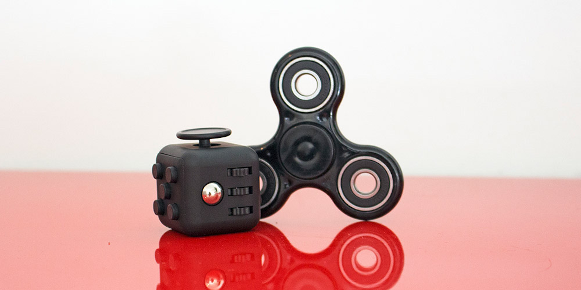 Ultimate Fidgeters Bundle Helps Relieve Work Stress for $20