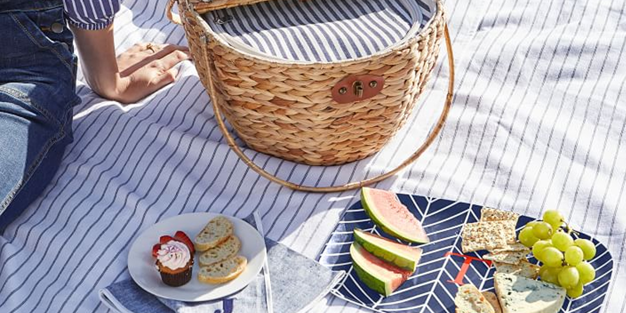 A guide to packing the perfect picnic for your friends and family to enjoy