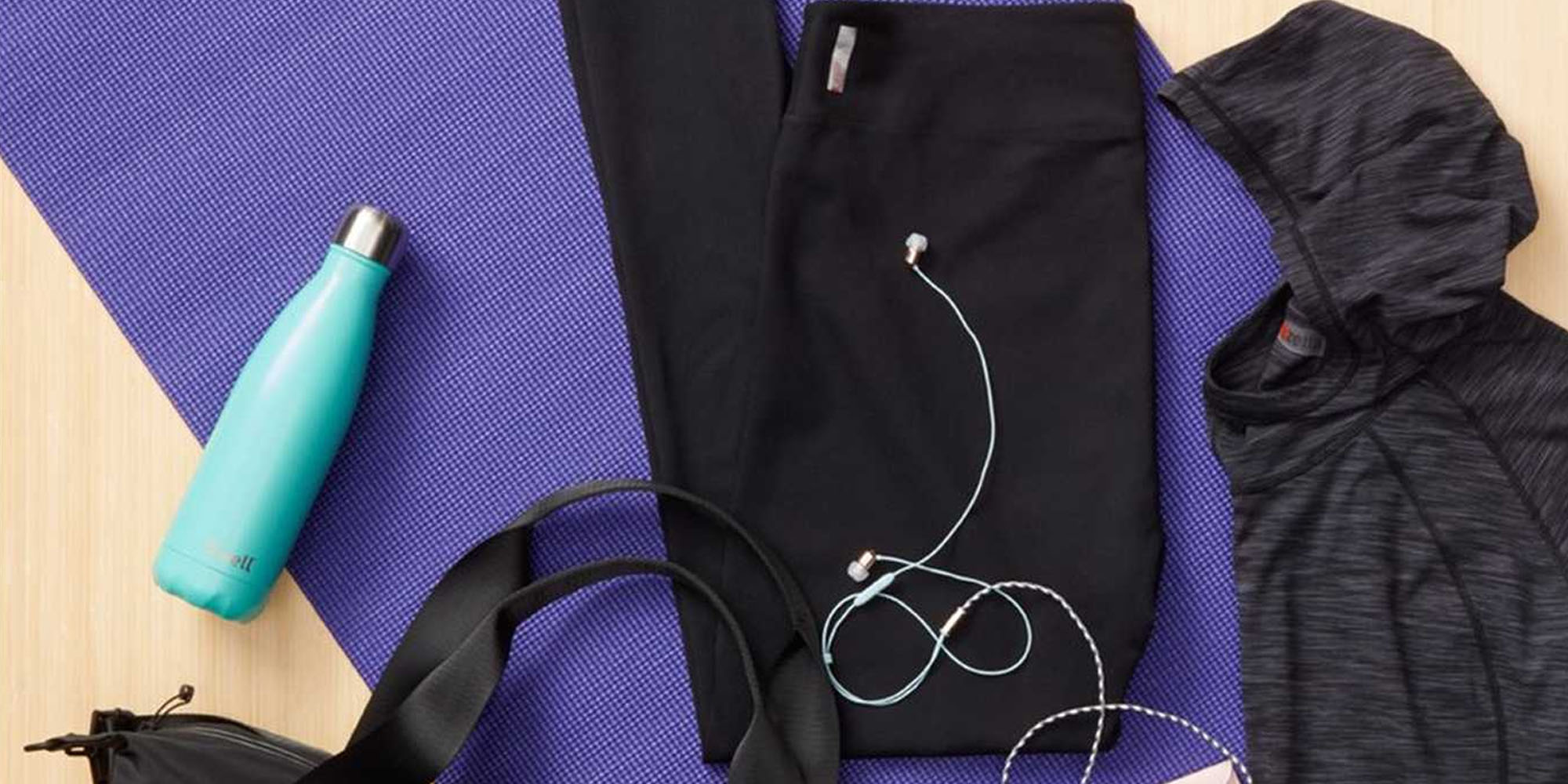 Top items to always keep in your gym bag for workouts