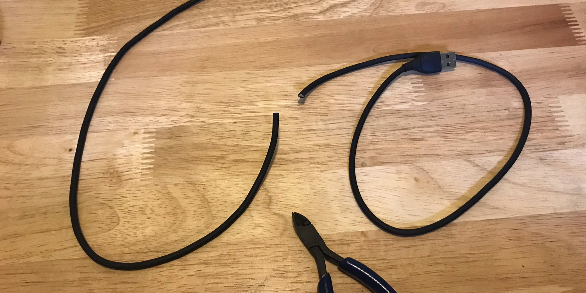 Review: UNBREAKcable Lightning cables are designed to withstand ...