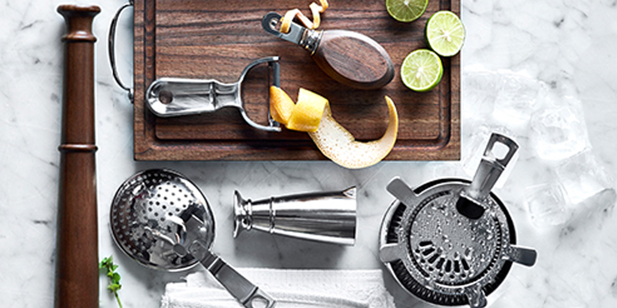The Home Bar checklist that you and your guests will enjoy