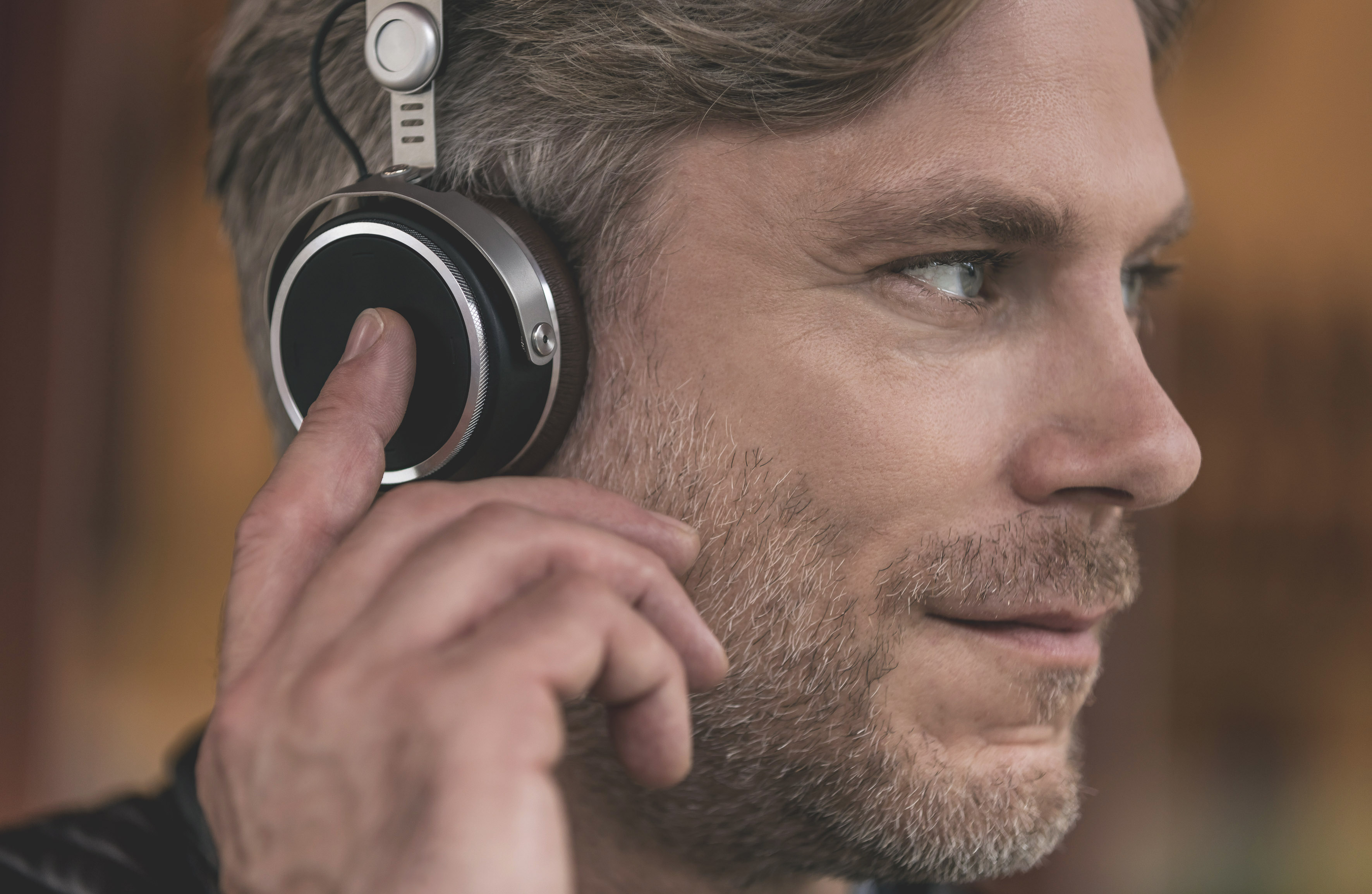 Beyerdynamic packs its Tesla drivers into the new wireless Aventho ...