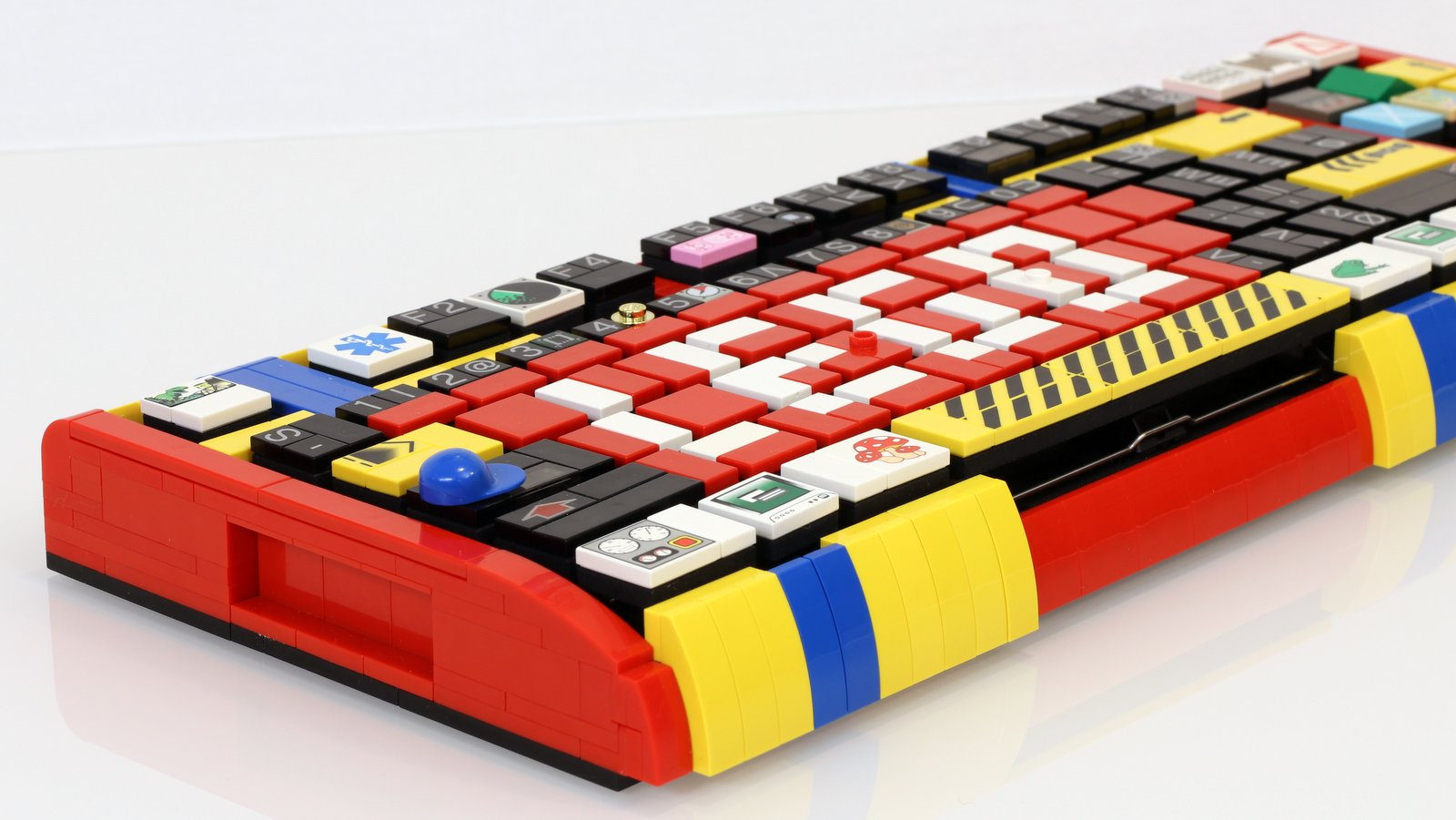 Here's how to make your very own customized LEGO mechanical keyboard