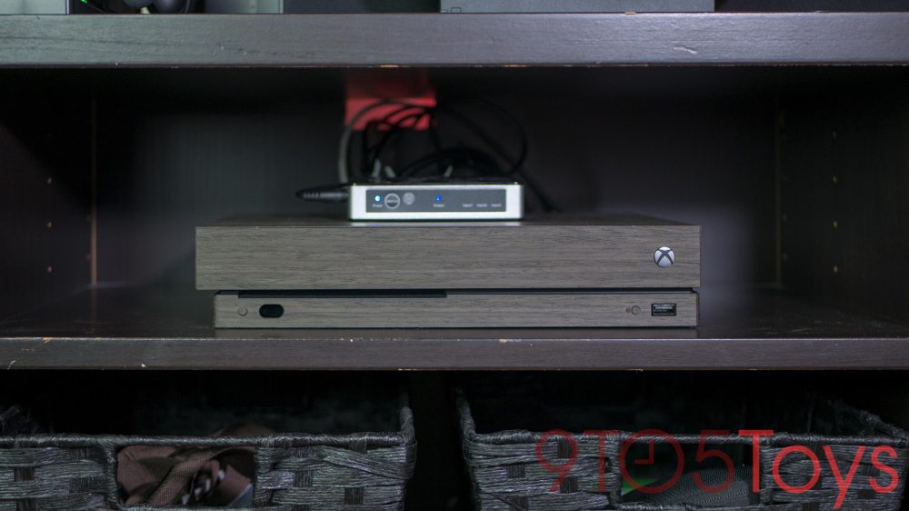 Hands-on: Toast for Xbox One X is a unique real wood skin [Giveaway]