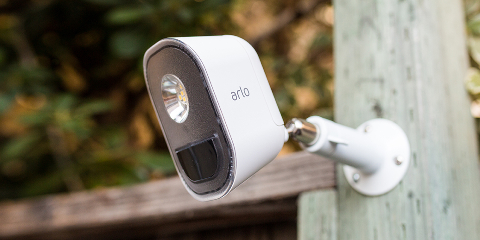 Score a 3-pack of NETGEAR Arlo Smart Home Security Lights at Costco for ...