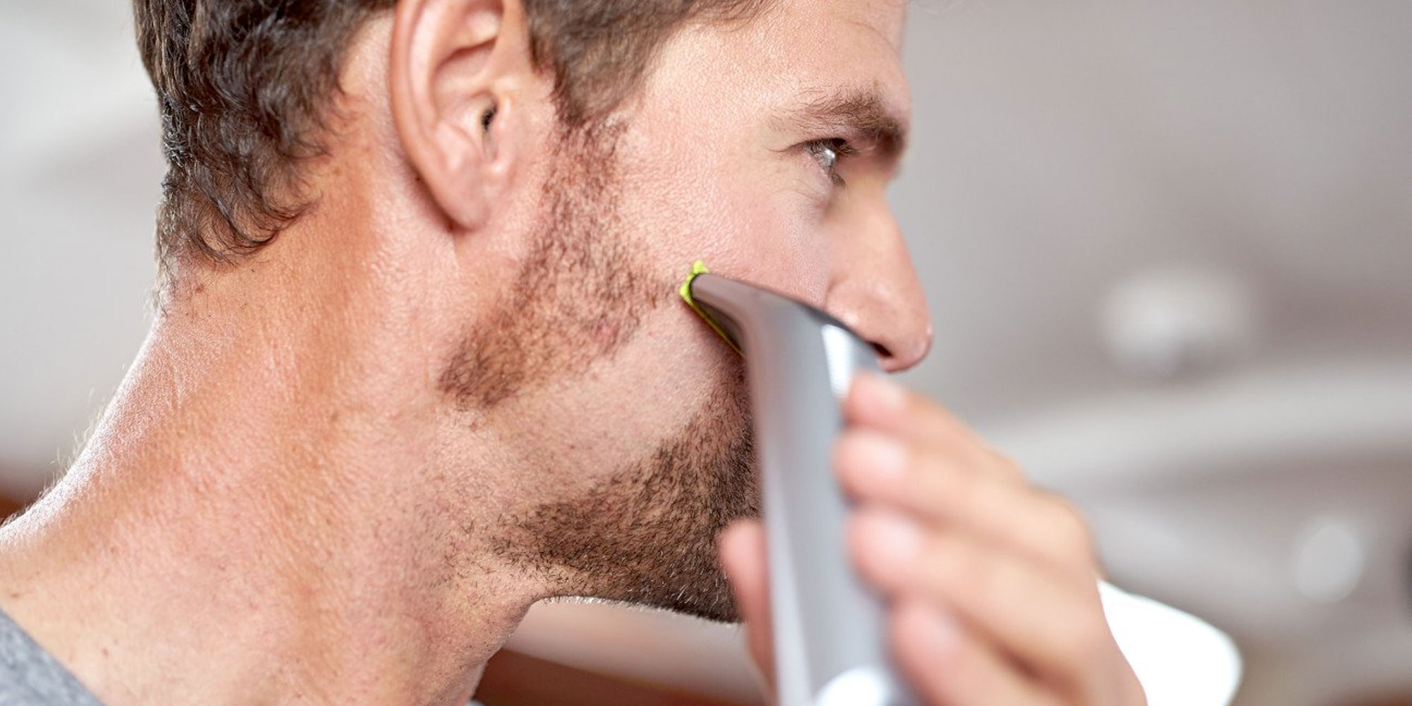 Get a close shave, trim, or fine-tuned look w/ the Philips OneBlade Pro ...