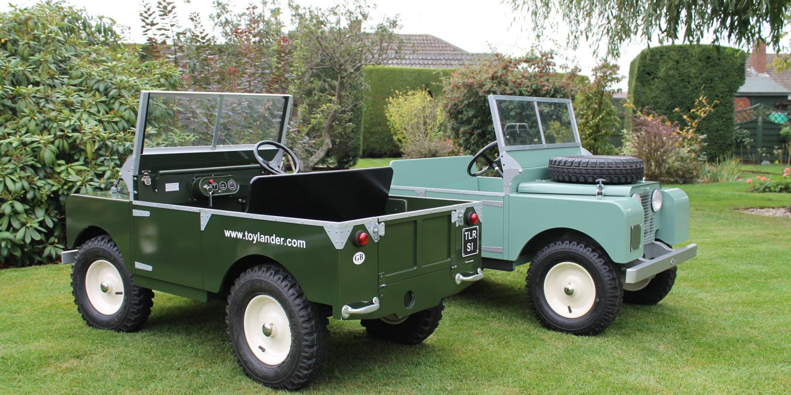 Toylander 1948 Series 1 Land Rover Miniature Electric Car - 9to5Toys