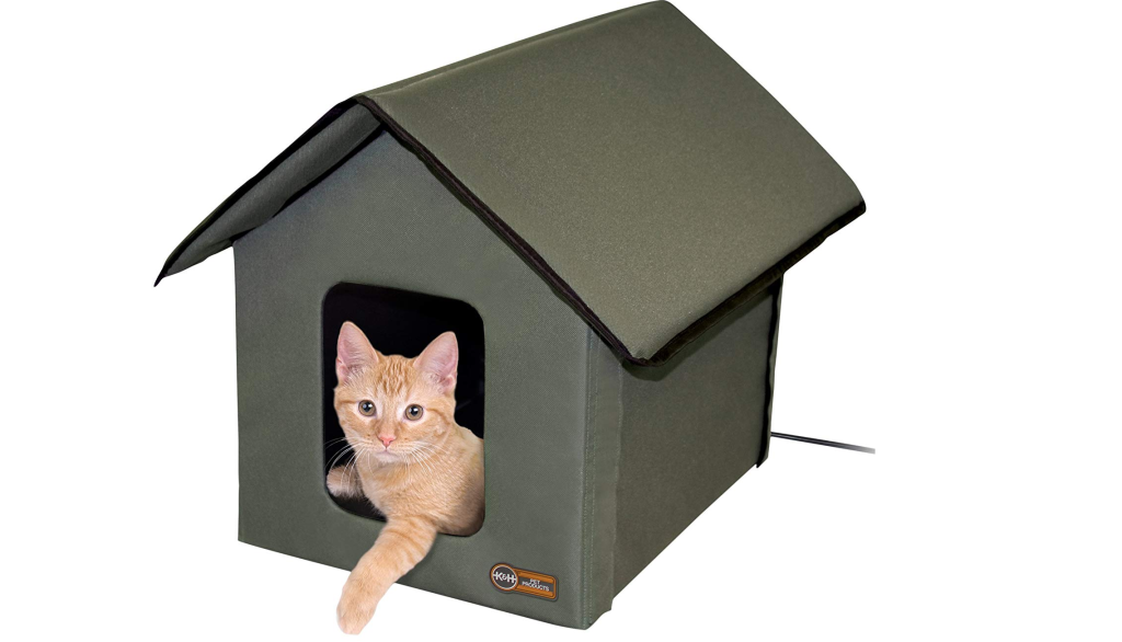 Keep neighborhood cats safe from the elements w/ this Outdoor Heated ...
