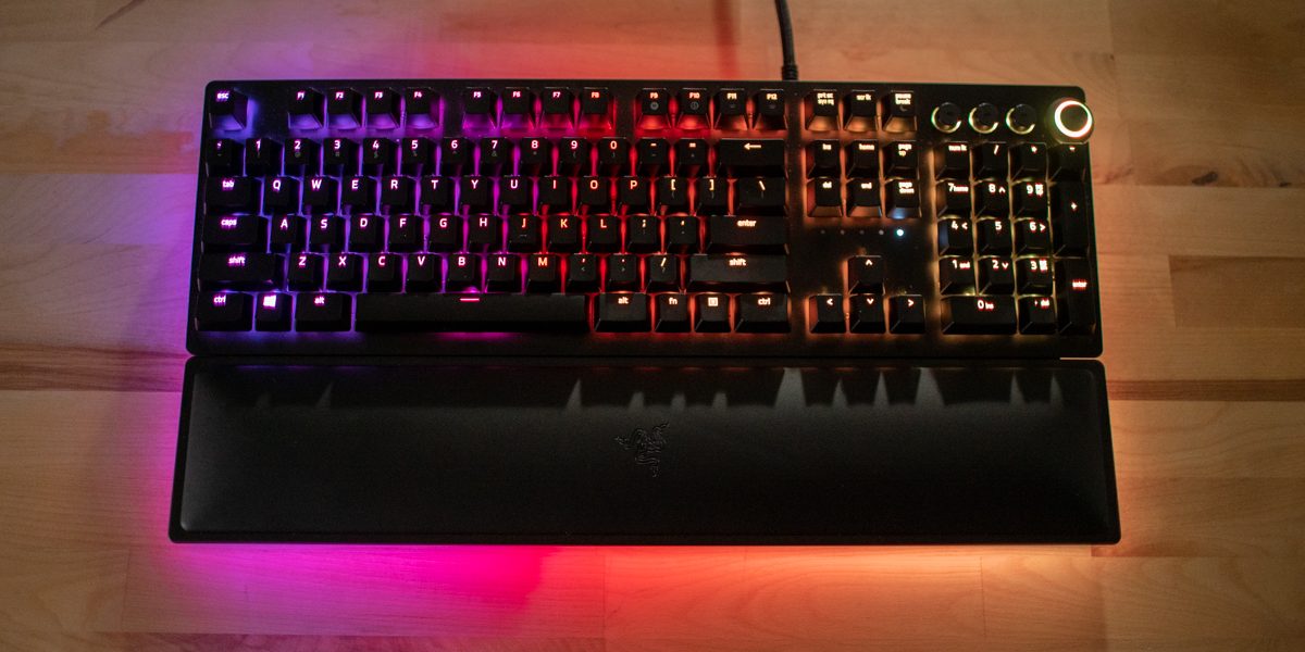 Building the Ultimate RGB Chroma Cave: Part 2 - Razer Huntsman Elite
