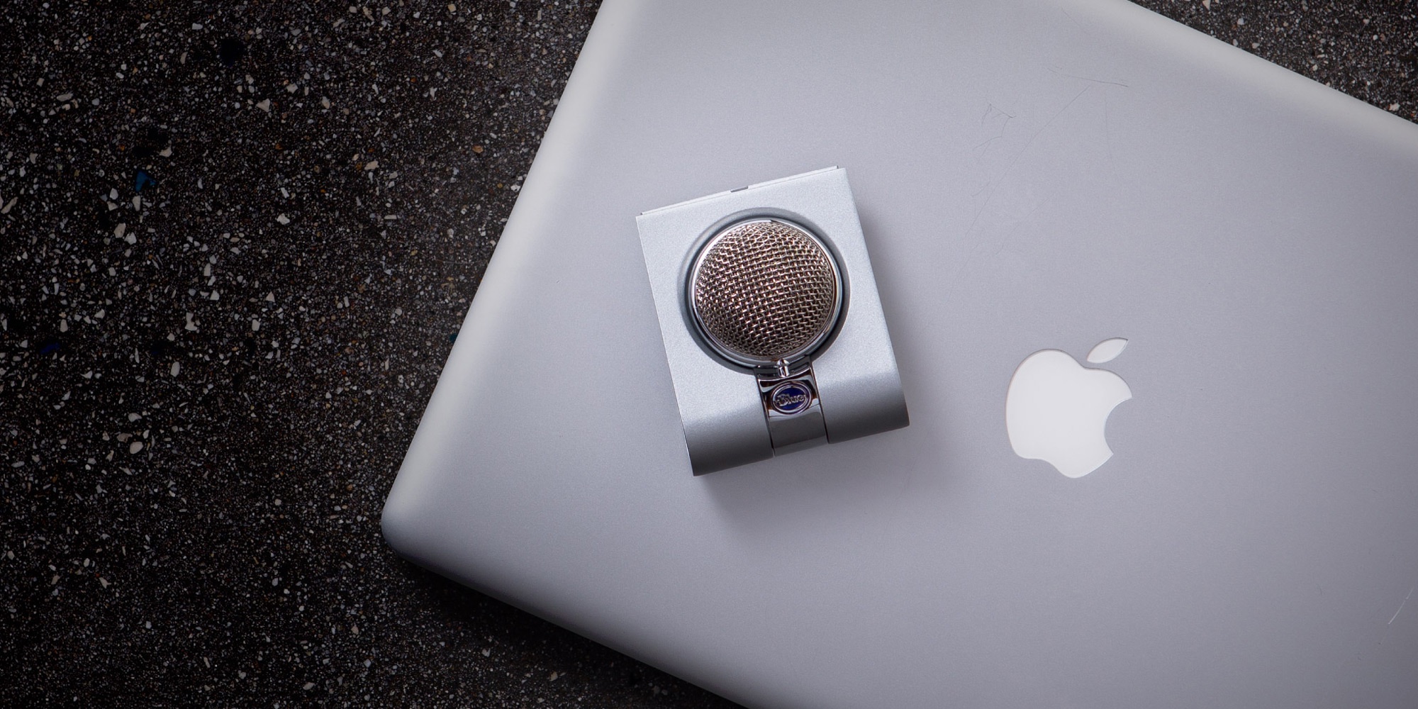 Blue's slim Snowflake USB Microphone easily fits in backpacks: $36 (Reg ...