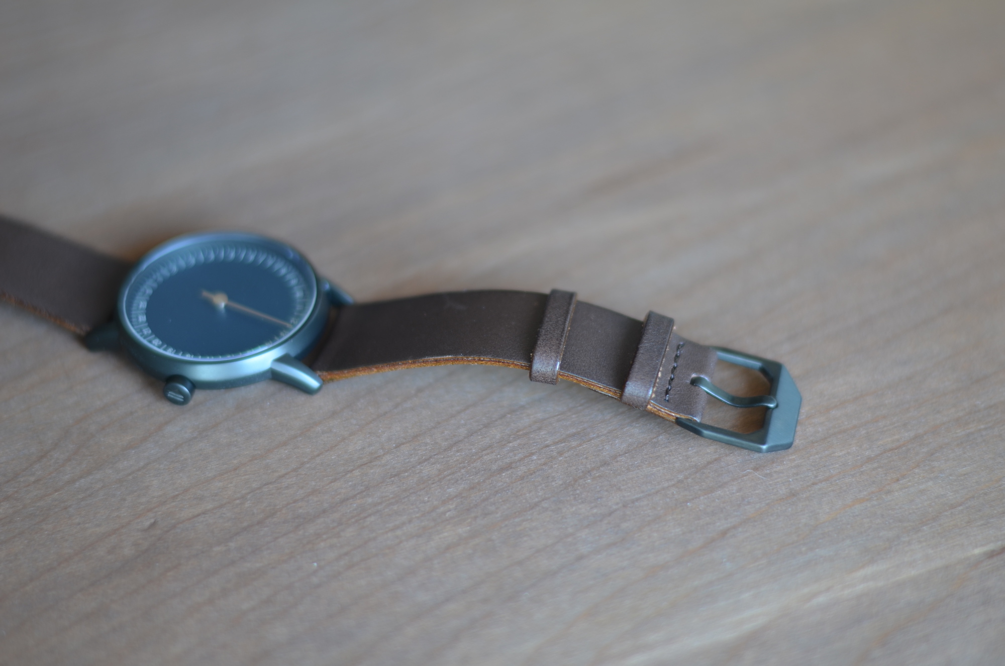 Slow Watch review: Life is better when you go by approximate time [Video]