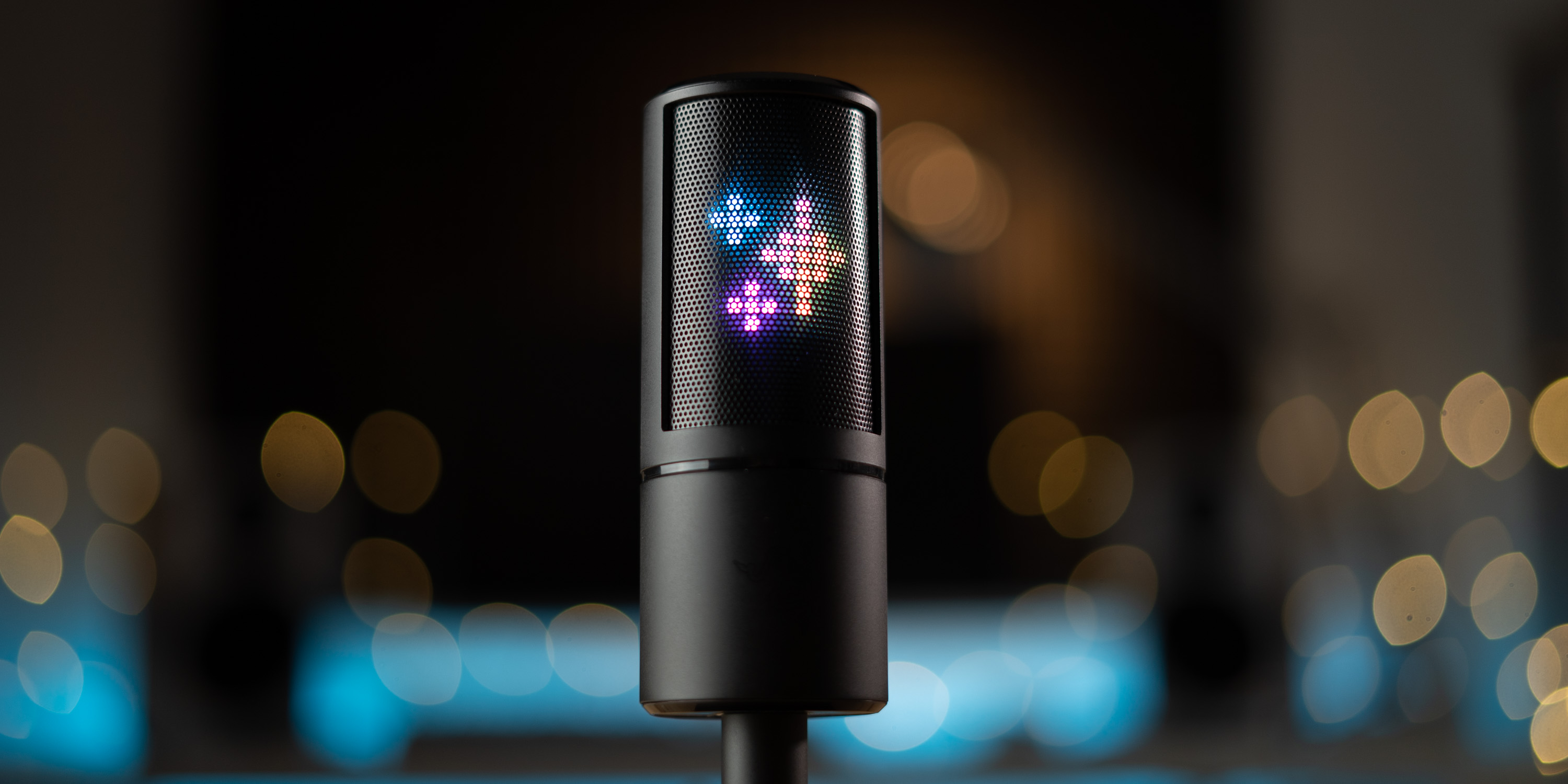 Razer Seiren Emote Mic brings an LED display to your streaming setup at ...