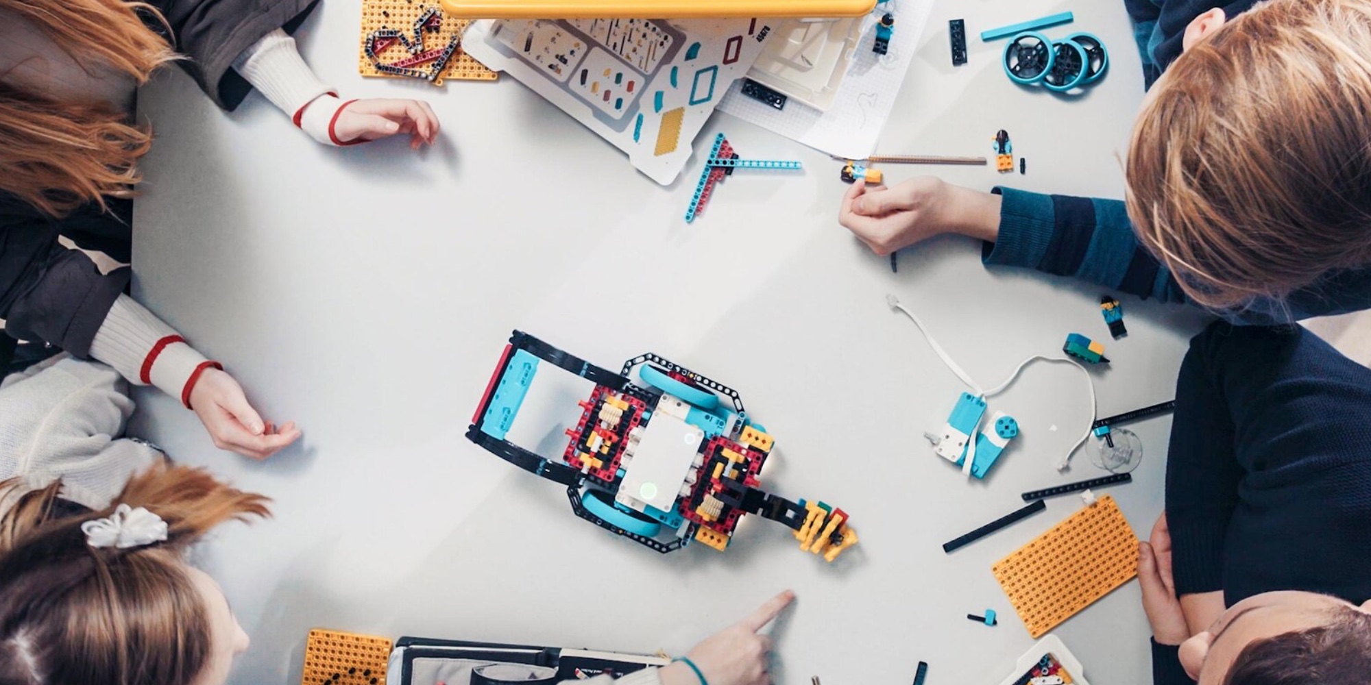LEGO coding kits are now publicly available for first time - 9to5Toys