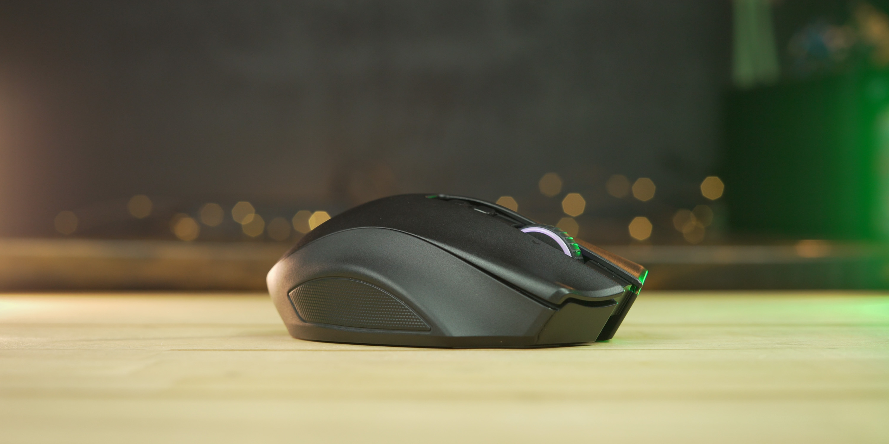Razer Naga Pro Review: Wireless with up to 20 customizable buttons