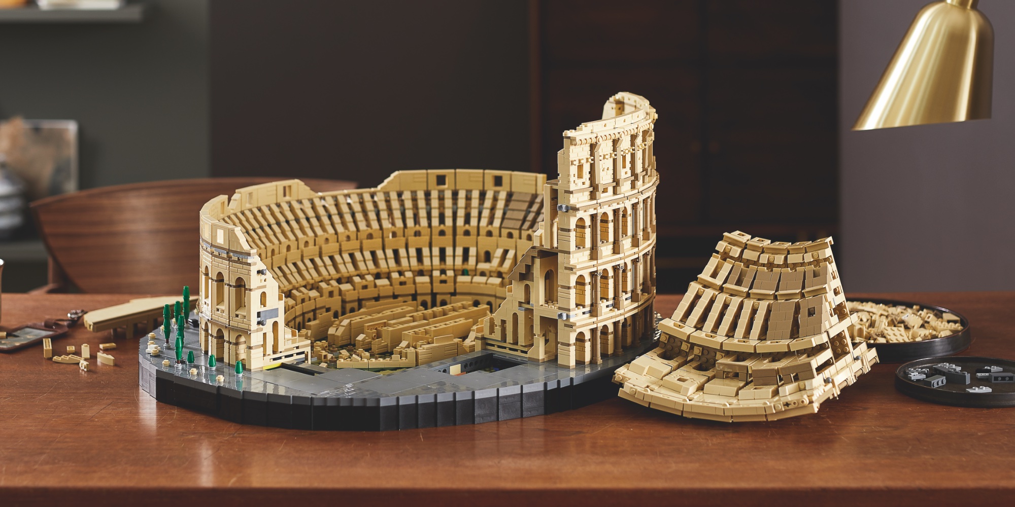 LEGO Colosseum debuts as largest kit to date with 9,000 bricks - 9to5Toys