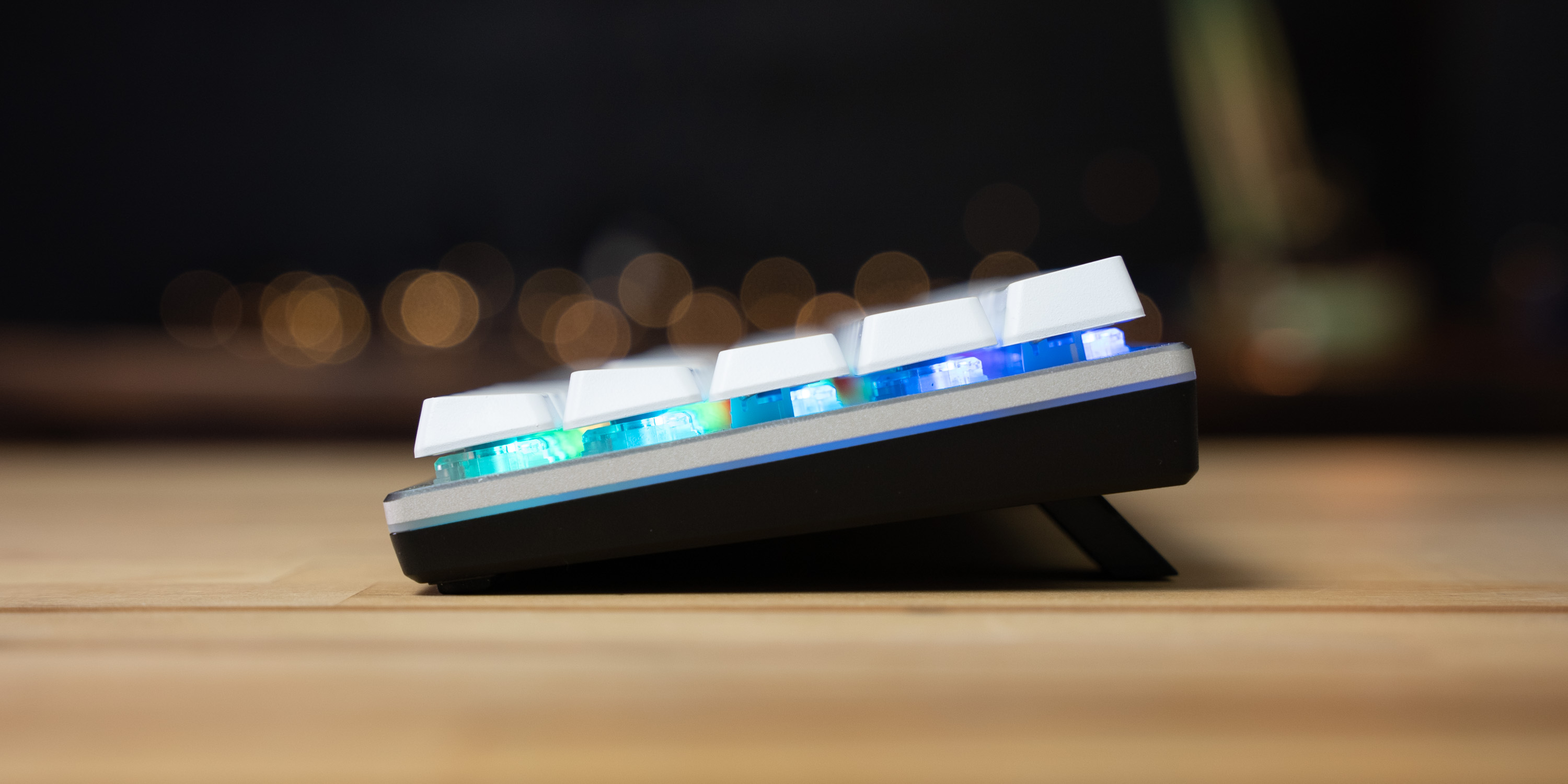 Cooler Master SK622 Review: This Bluetooth mech keyboard feels great