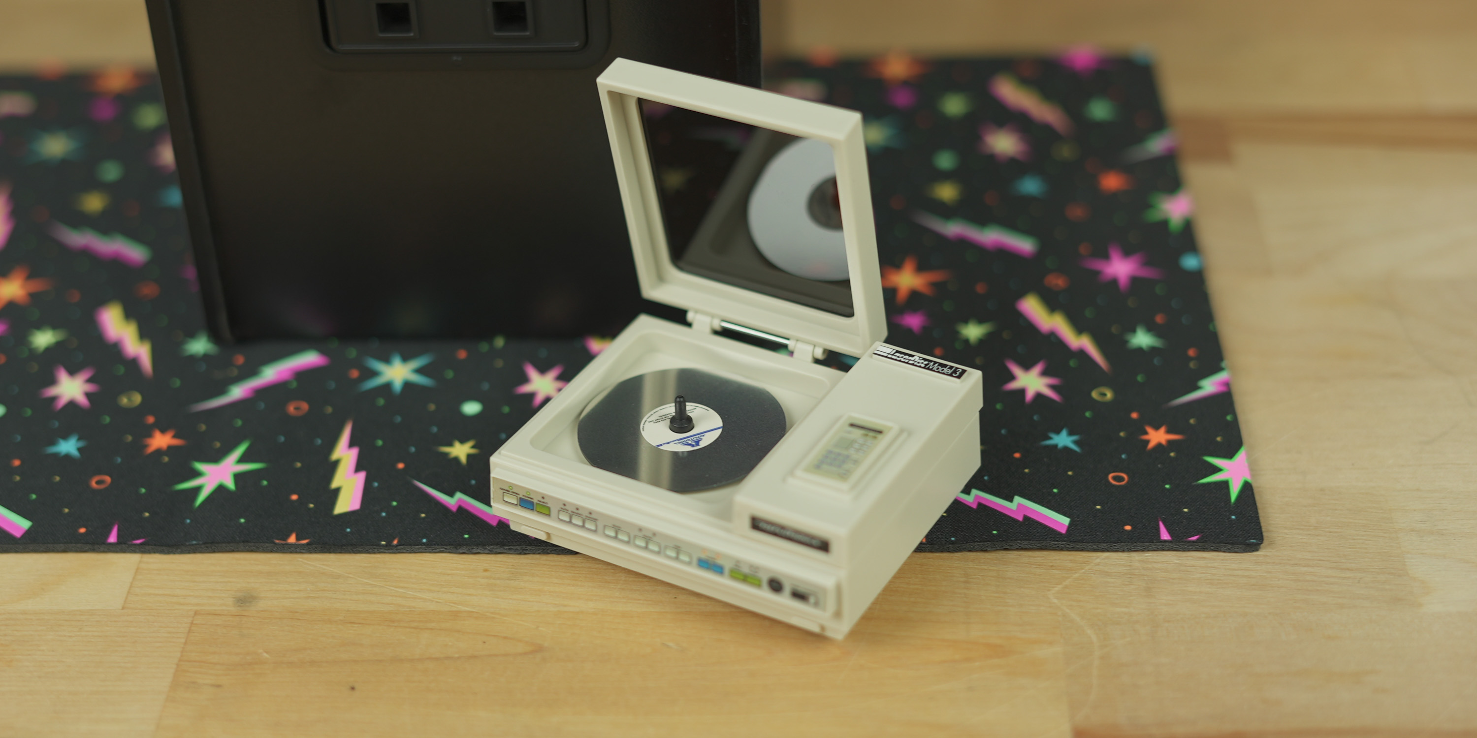 Dragon's Lair x Replicade Review: Another premium collectible mini arcade
