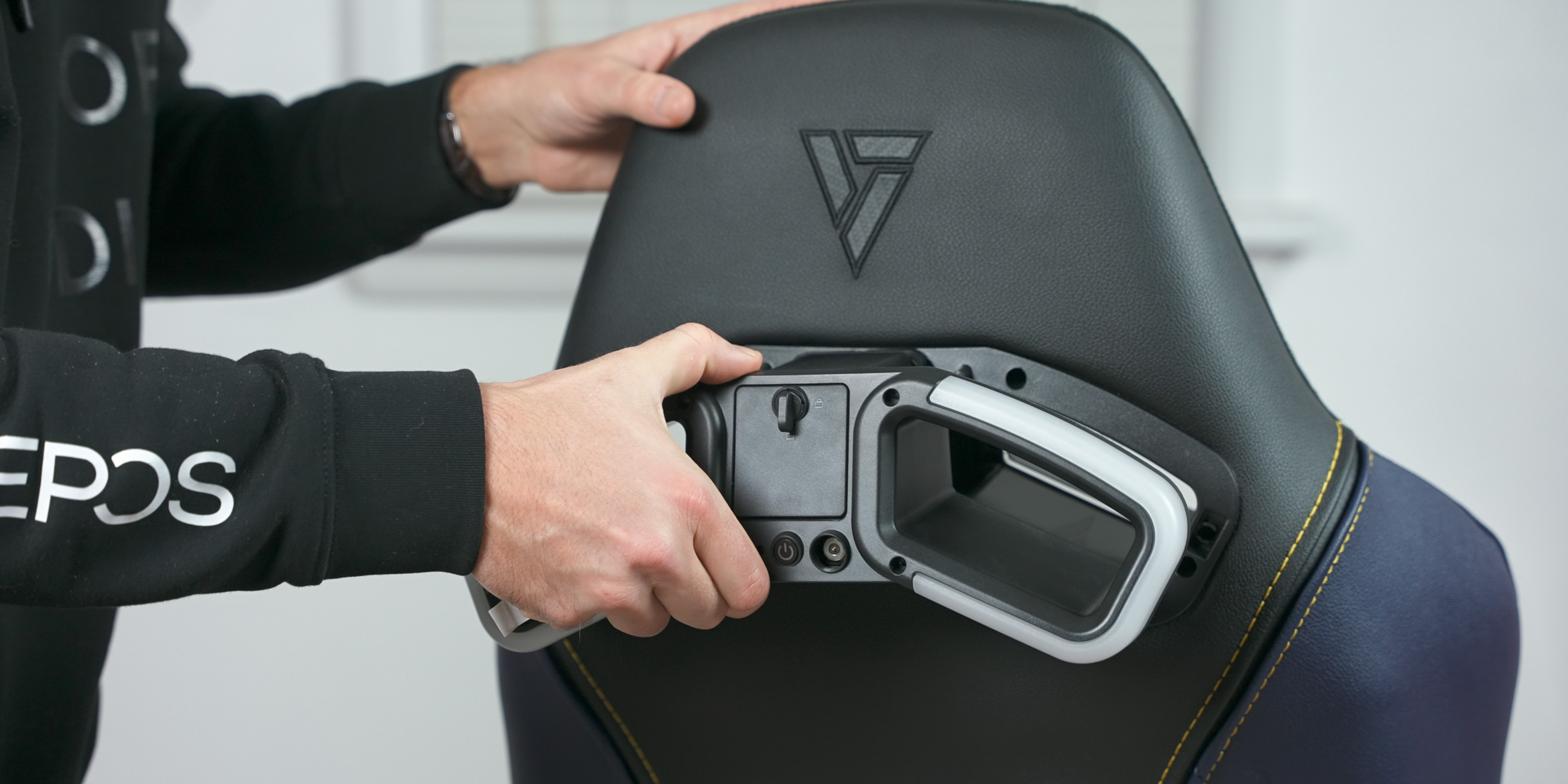 RGB your gaming chair? Yes, you can: Vertagear SL5000 Kit Review