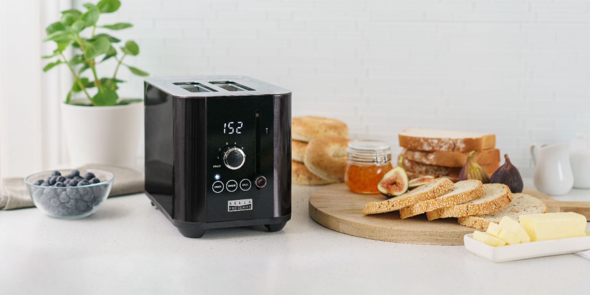 This Bella 2-slice toaster has a digital touchscreen interface, now $25 ...