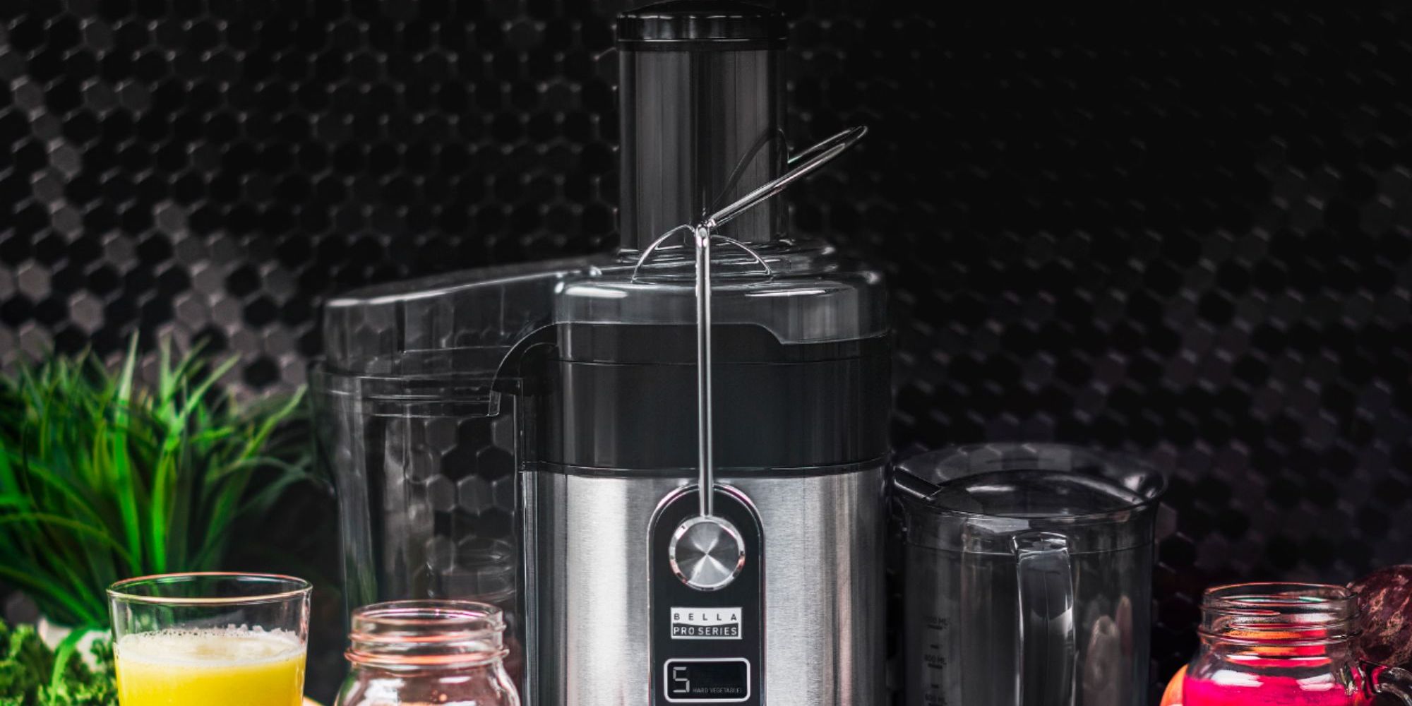 Add a juice extractor to your 2021 health regimen from just $40 today ...