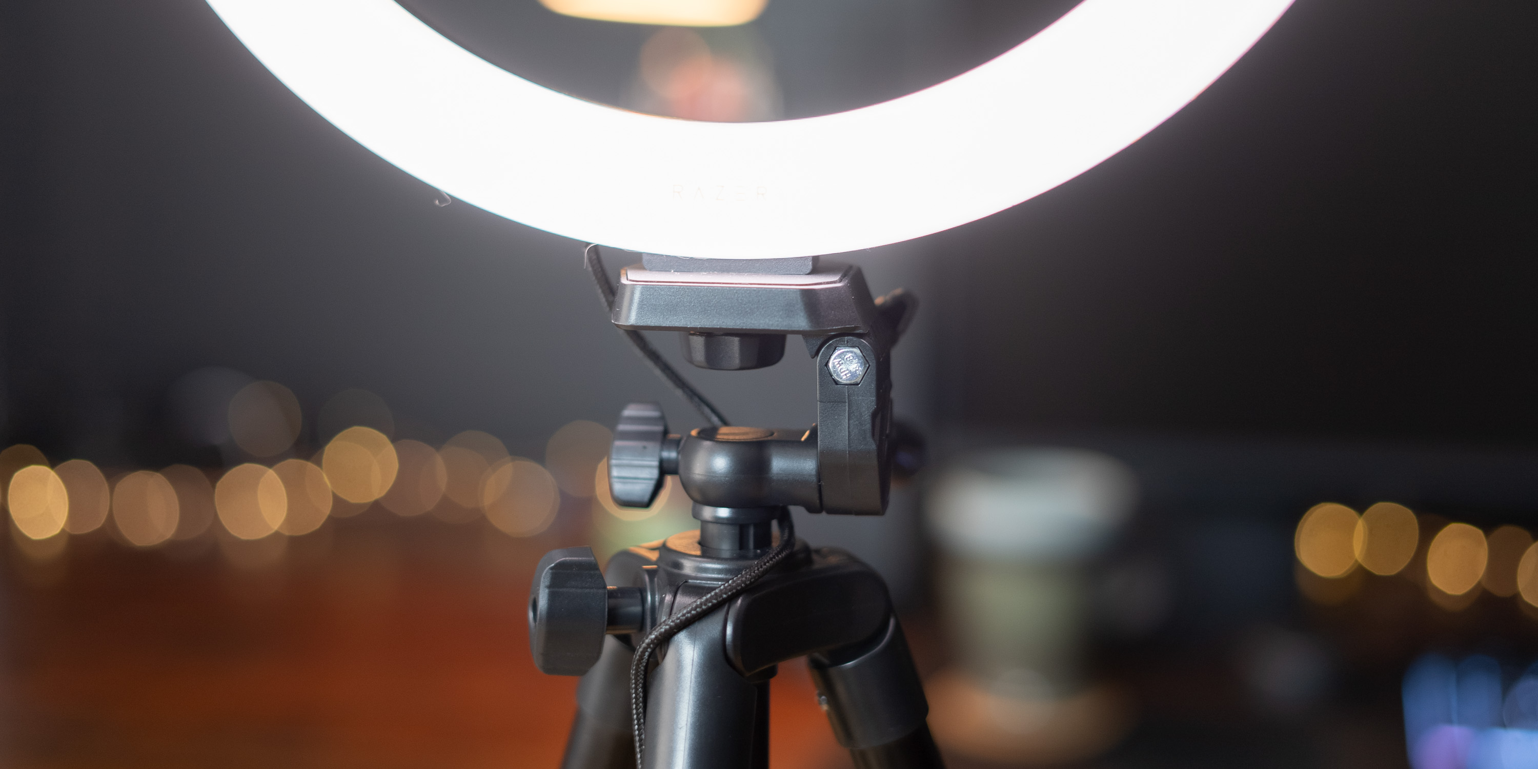 Razer Ring Light Review: Add some light to your stream for $80