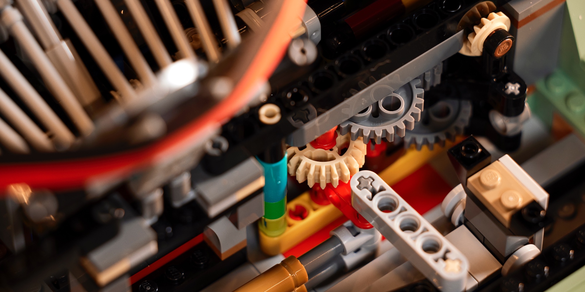 LEGO Ideas Typewriter delivers 2,079 pieces + working design - 9to5Toys
