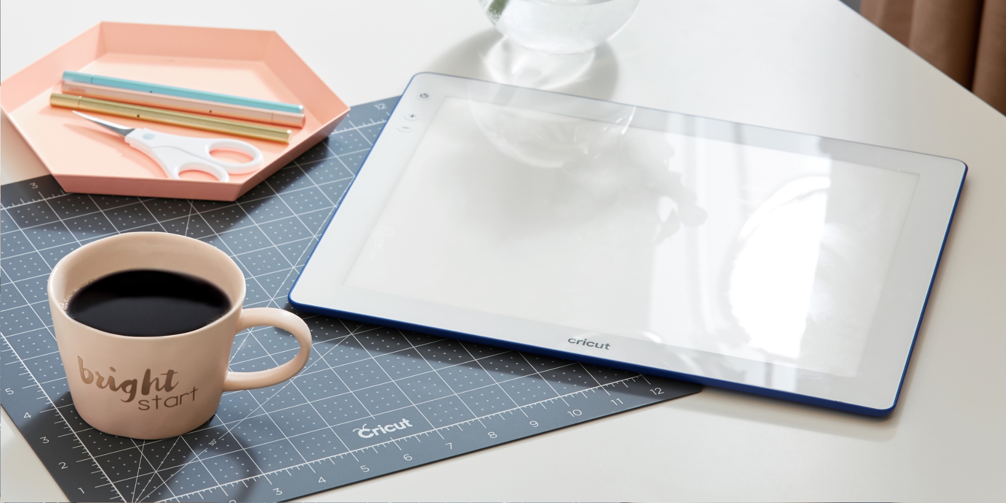 Cricut BrightPad makes a comeback + BrightPad Go introduced - 9to5Toys