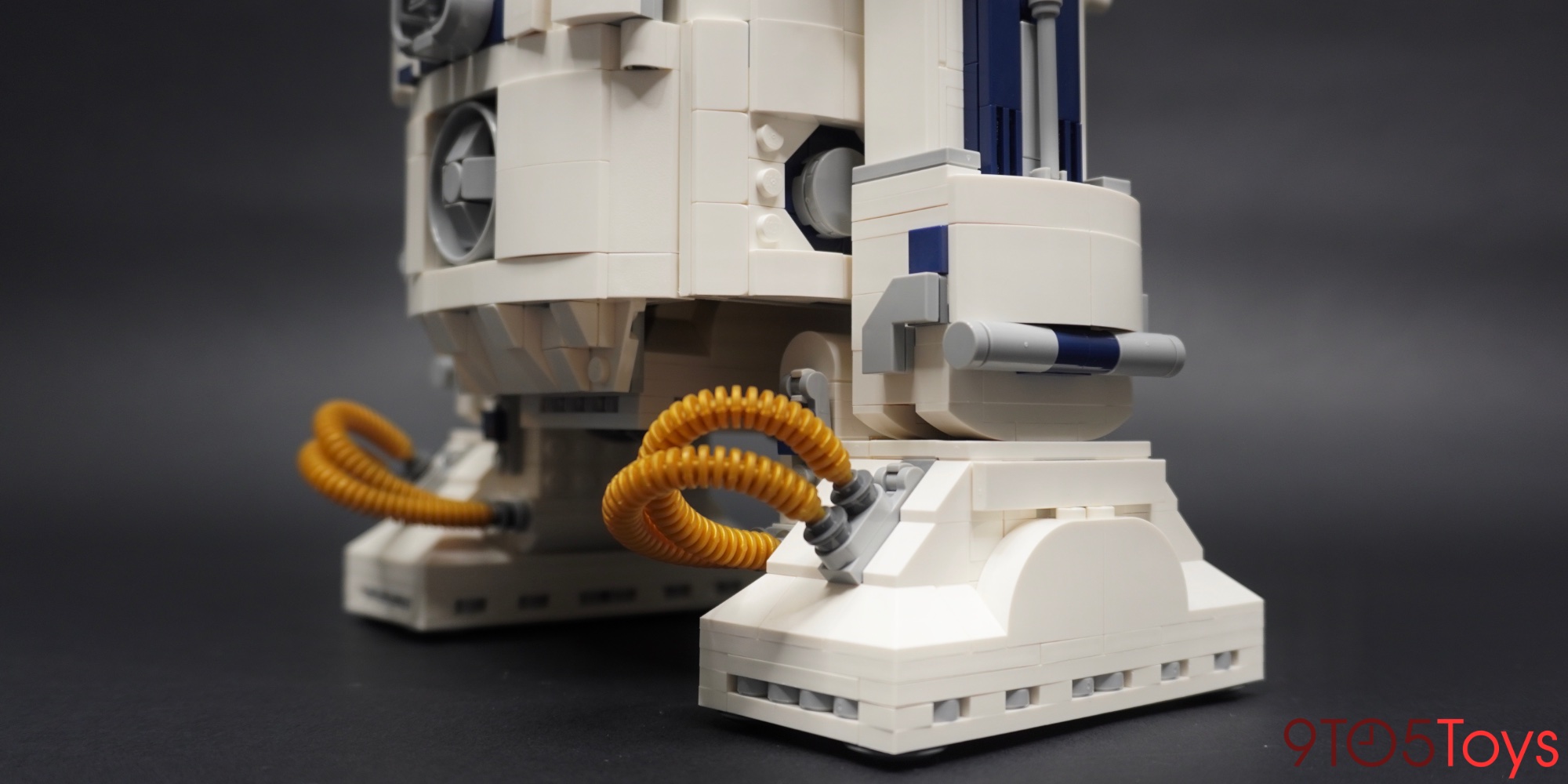 LEGO R2-D2 review: Most detailed version of the droid yet - 9to5Toys
