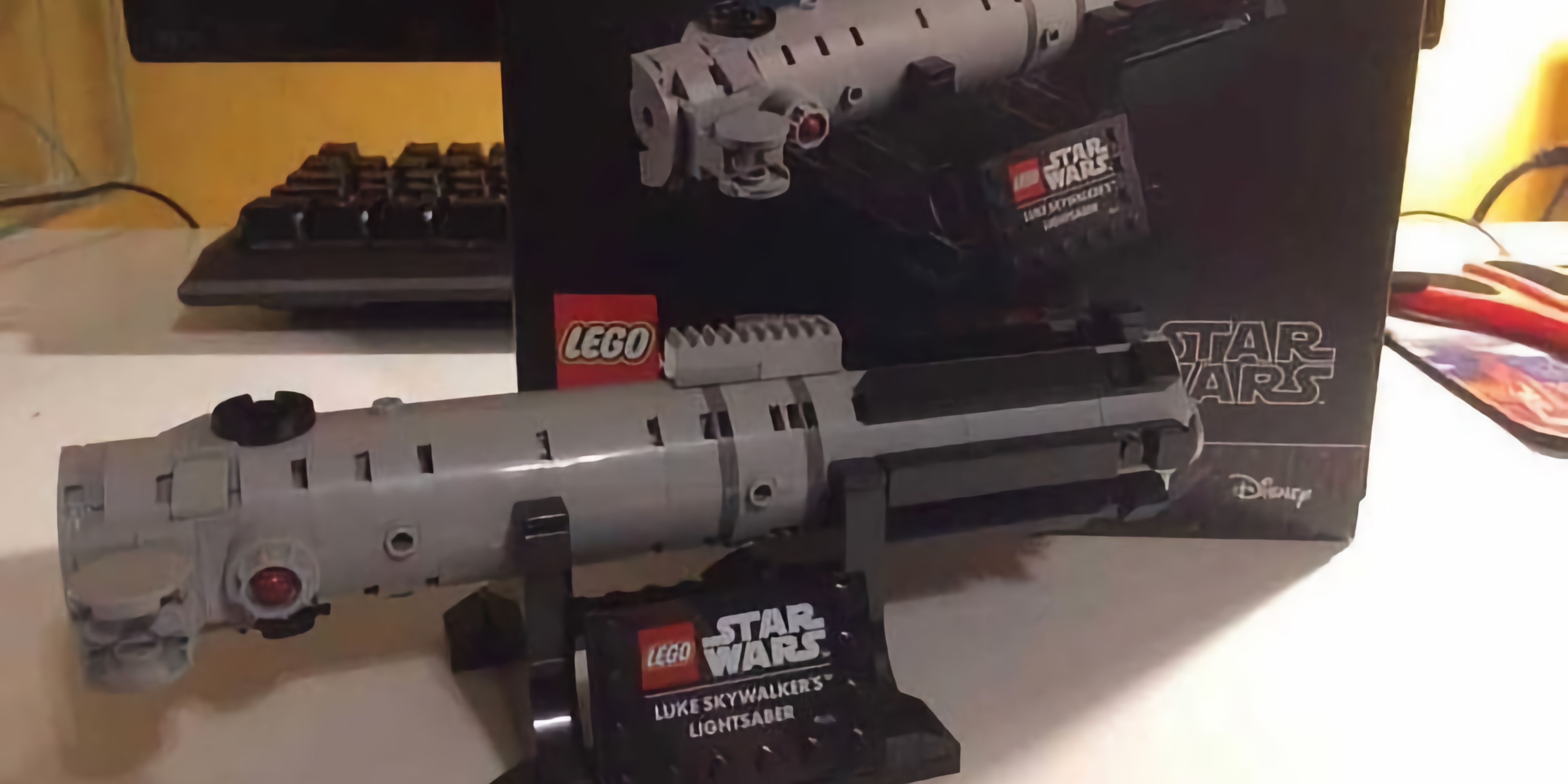 LEGO Luke Lightsaber launching as gift with purchase this fall - 9to5Toys