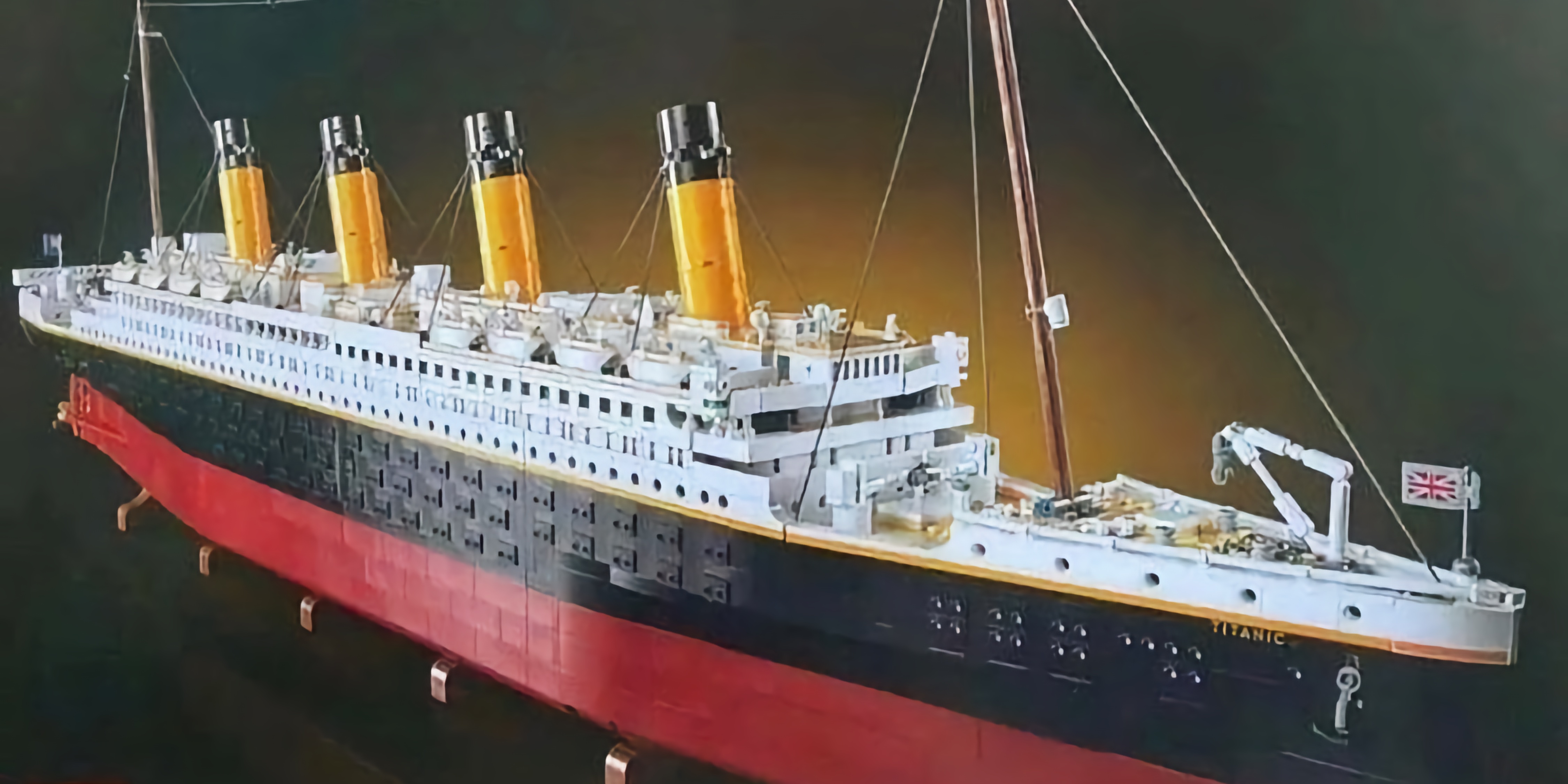 LEGO Titanic releasing this fall with 9,090 pieces - 9to5Toys