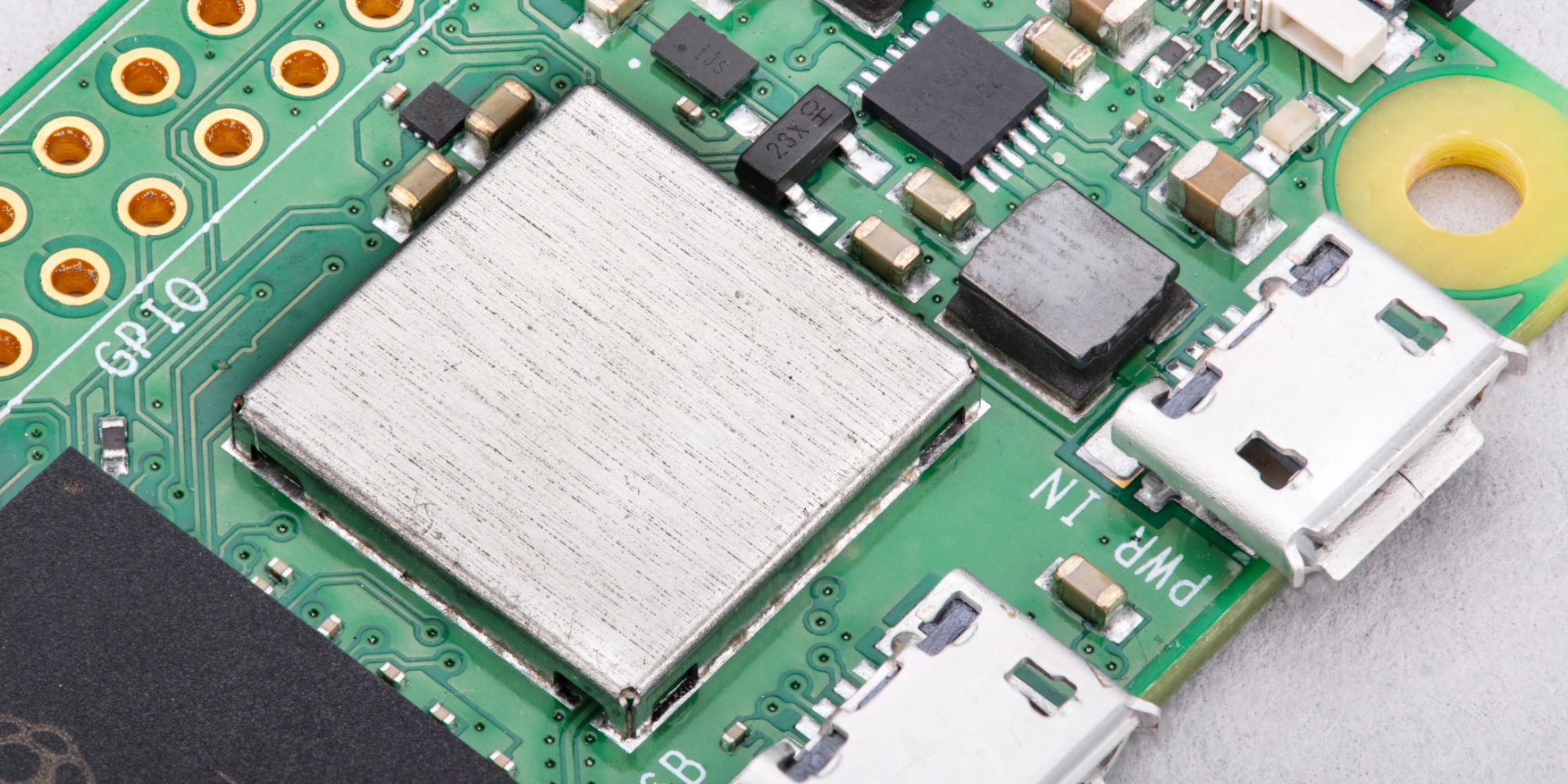 Raspberry Pi Zero 2 W arrives with same design, 5x the power - 9to5Toys