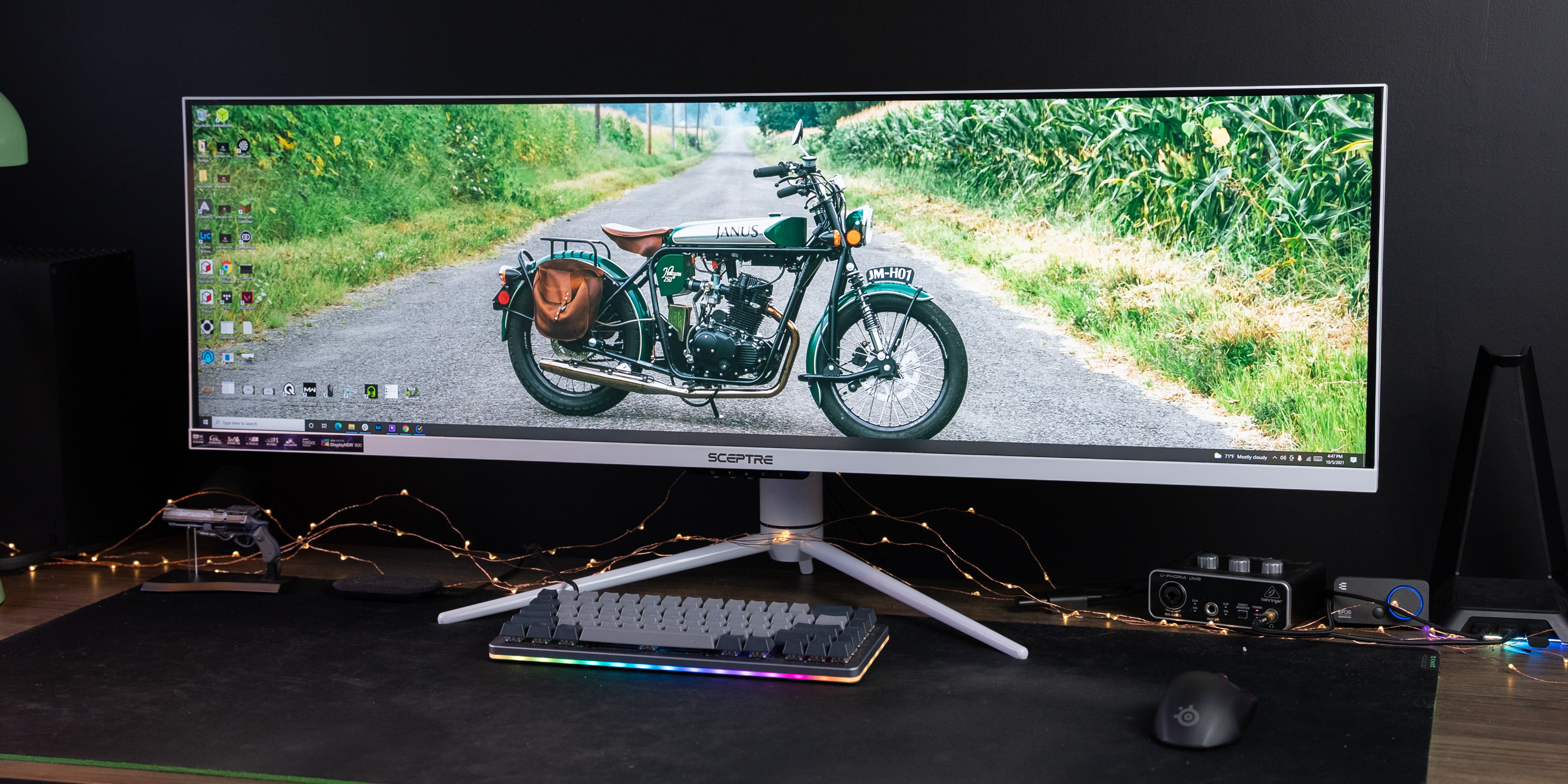 Sceptre Nebula 44-inch Monitor review: Ultra-wide gaming on a budget