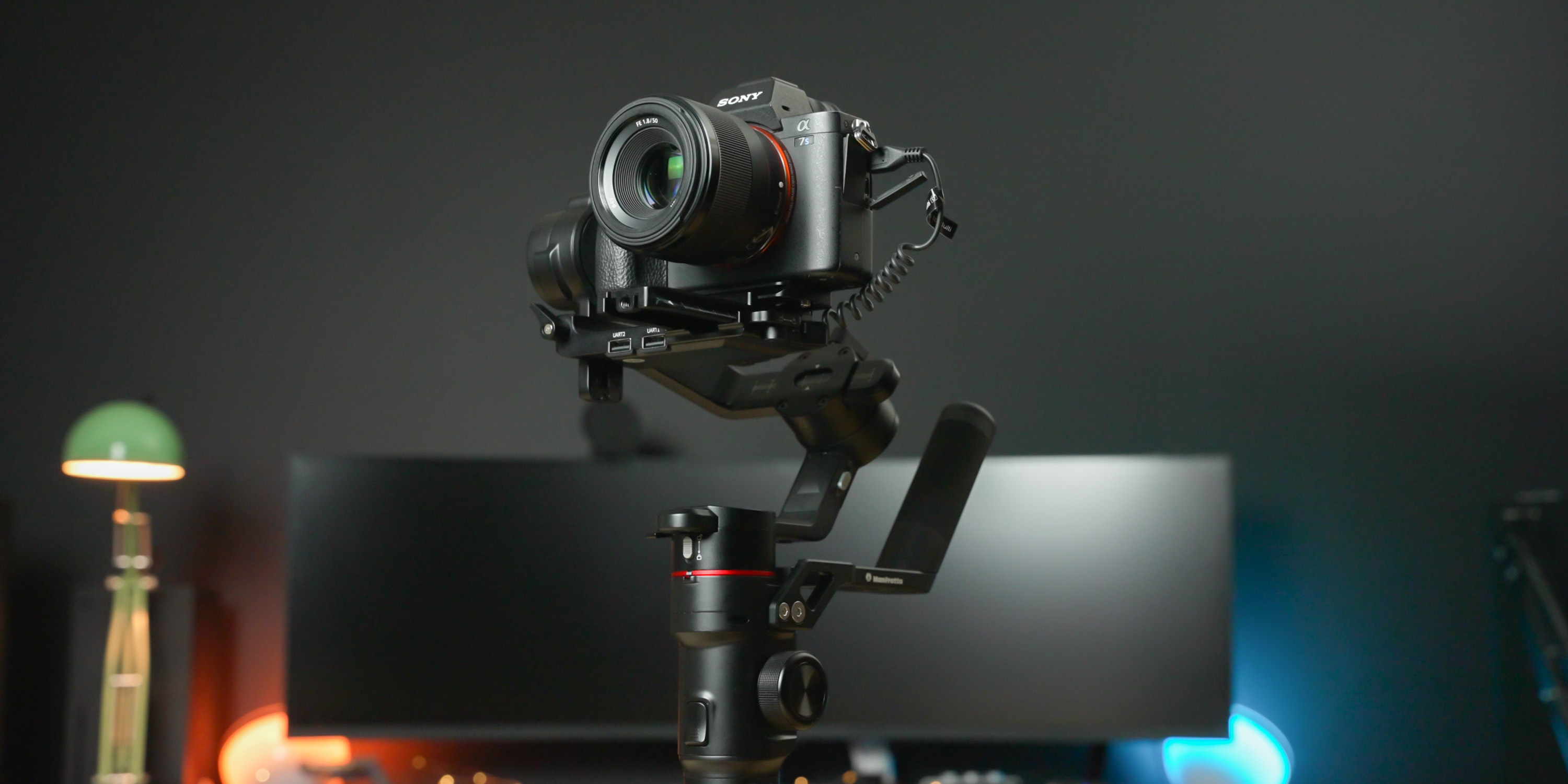 Manfrotto MVG220 Review: Affordable gimbal from a well-known brand