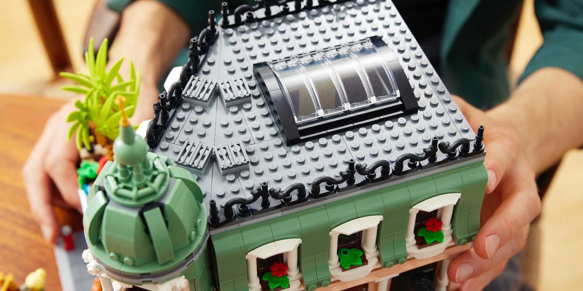 LEGO Boutique Hotel celebrates 15 years of Modular buildings - 9to5Toys