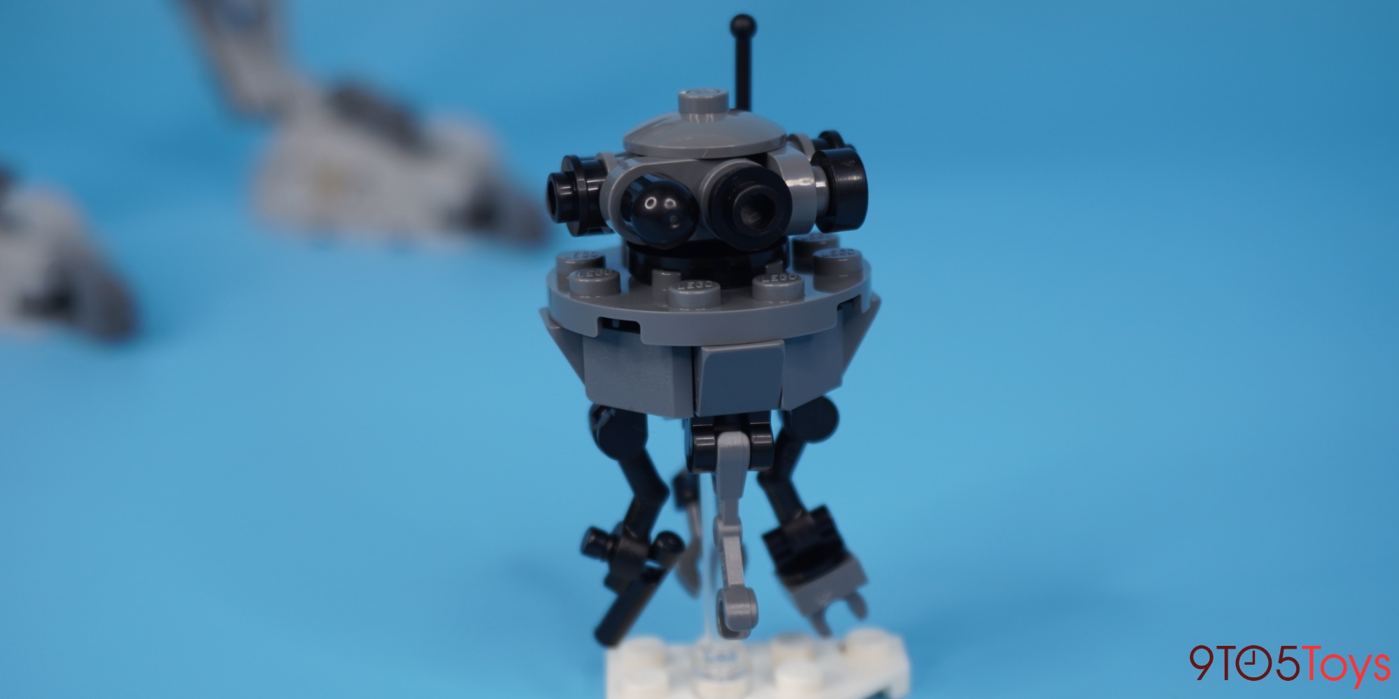 LEGO Hoth AT-ST review: Straight out of Empire Strikes Back - 9to5Toys