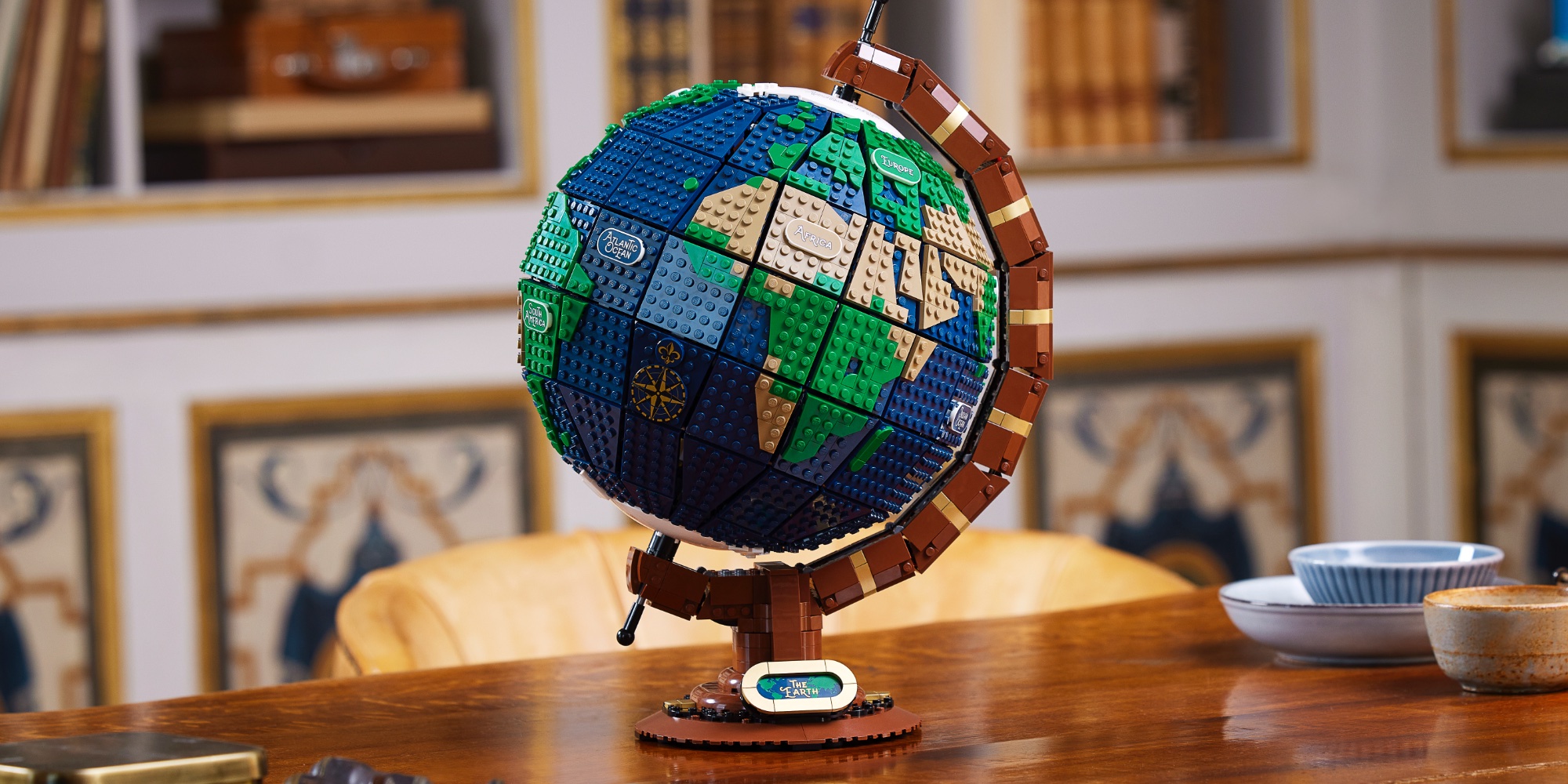 LEGO Ideas Globe arrives with nearly 2,600 pieces - 9to5Toys