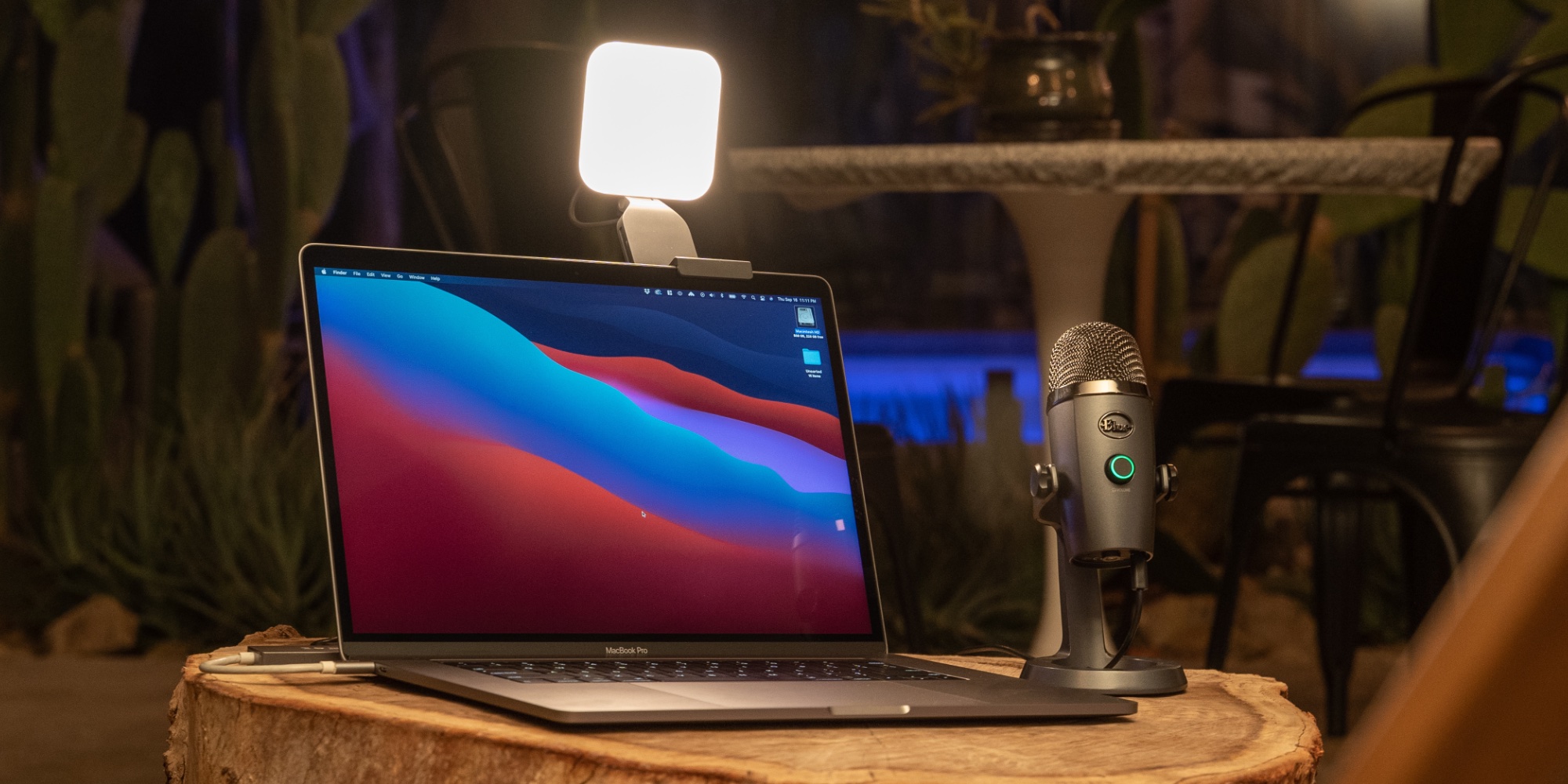 Logitech Litra Glow Light upgrades your streaming setup - 9to5Toys