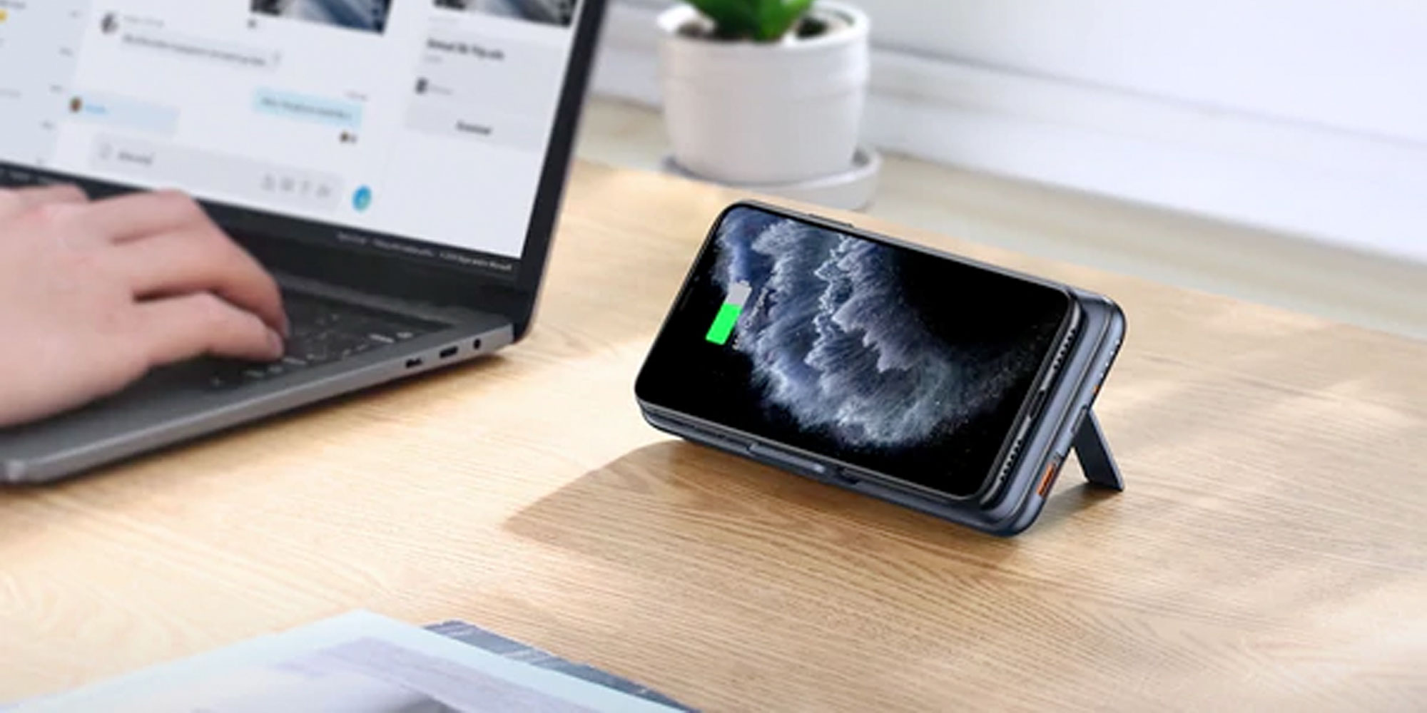 Smartphone Accessories: 10W Qi/20W USB-C PD 10,000mAh Portable Battery ...