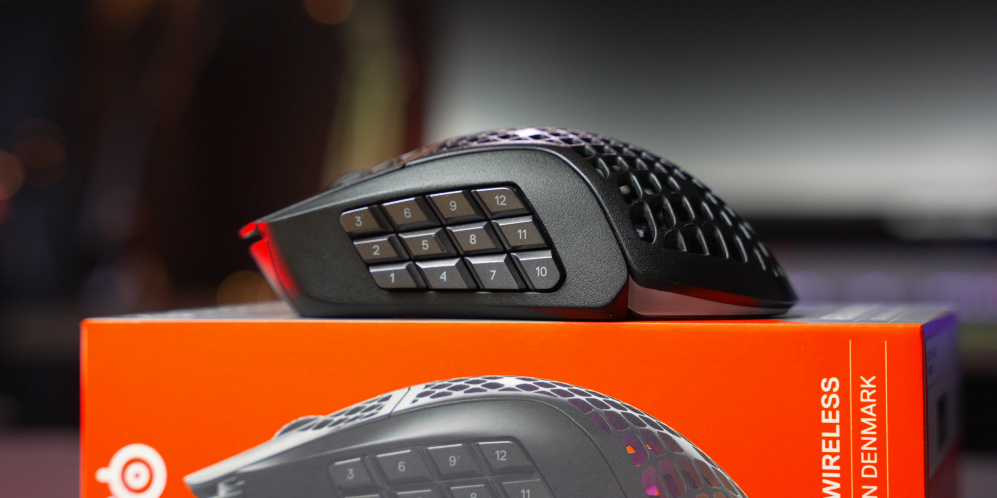 SteelSeries Aerox 5 and 9 Wireless MOBA/MMO gaming mice lose weight