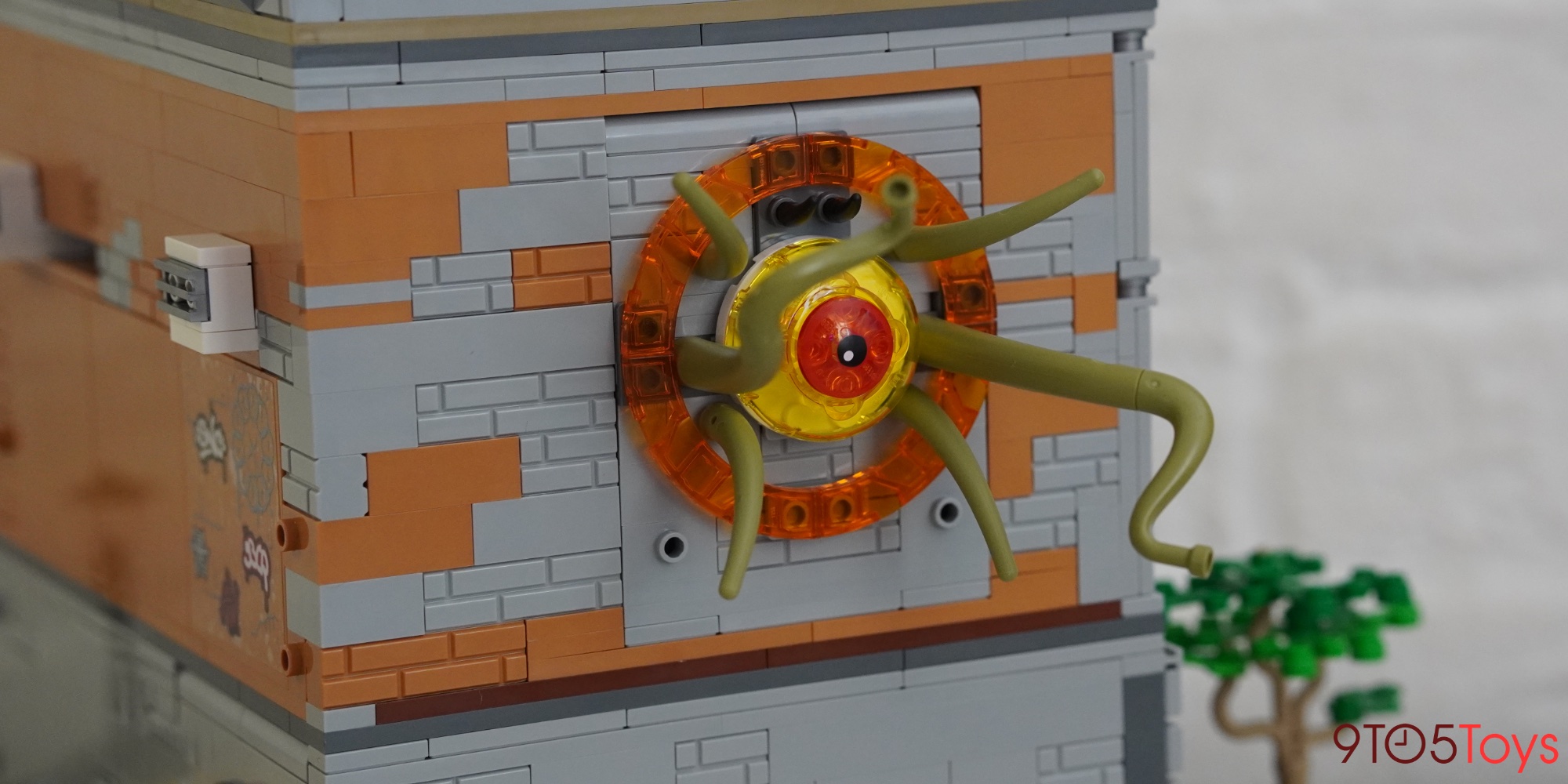 LEGO Sanctum Sanctorum: Hands-on with the 2,700-piece kit