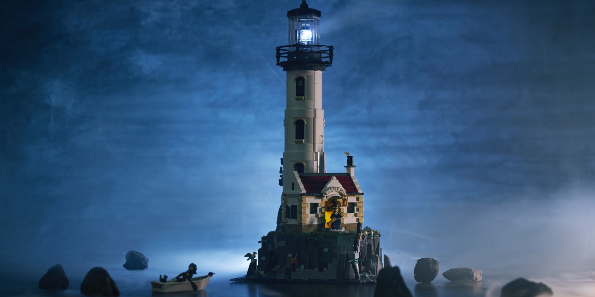 LEGO Lighthouse officially revealed with unique motorized features