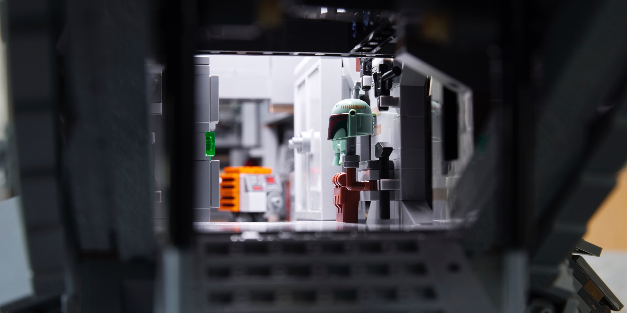 LEGO UCS Razor Crest has been officially revealed!
