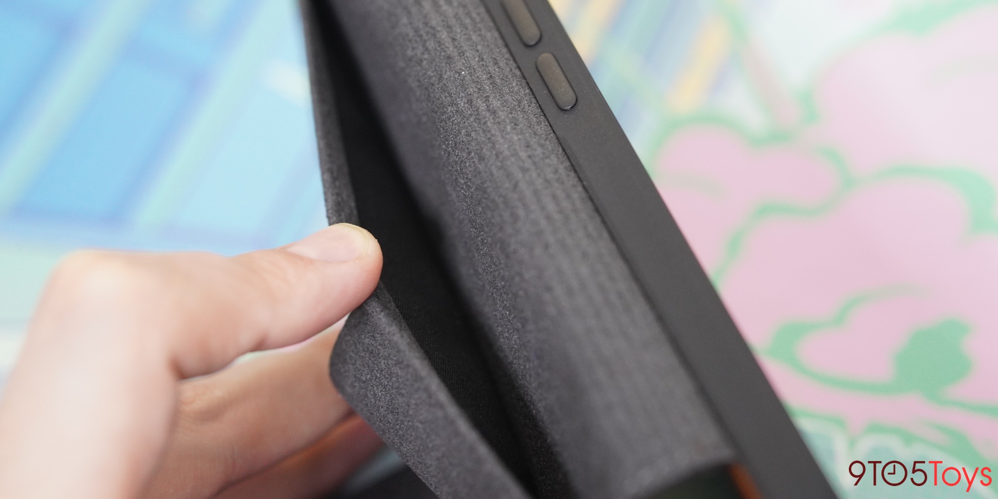 Nomad iPhone 14 leather case and wallet folio hands-on