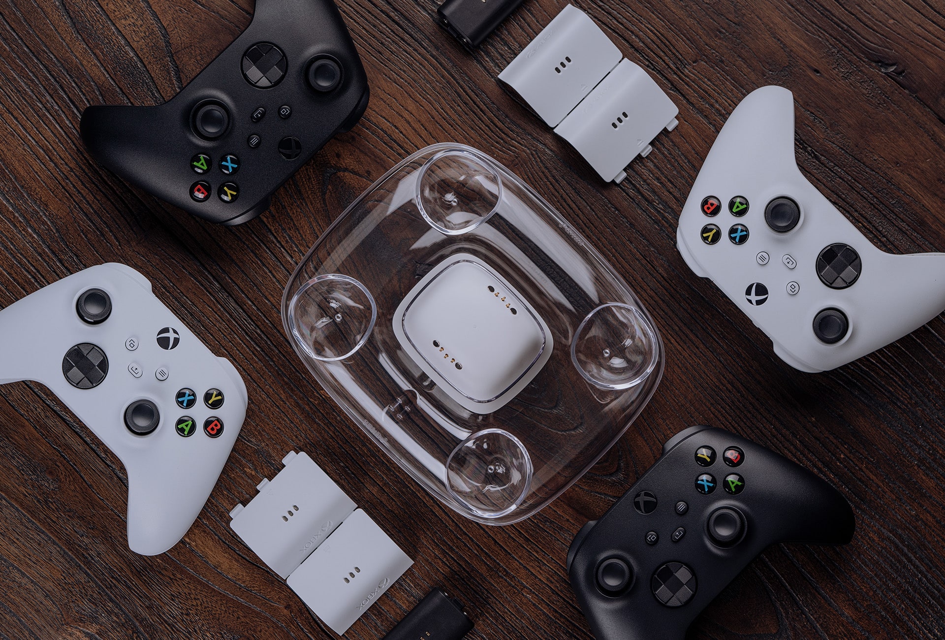 New 8Bitdo Charging Dock with clear base and LED glow lighting