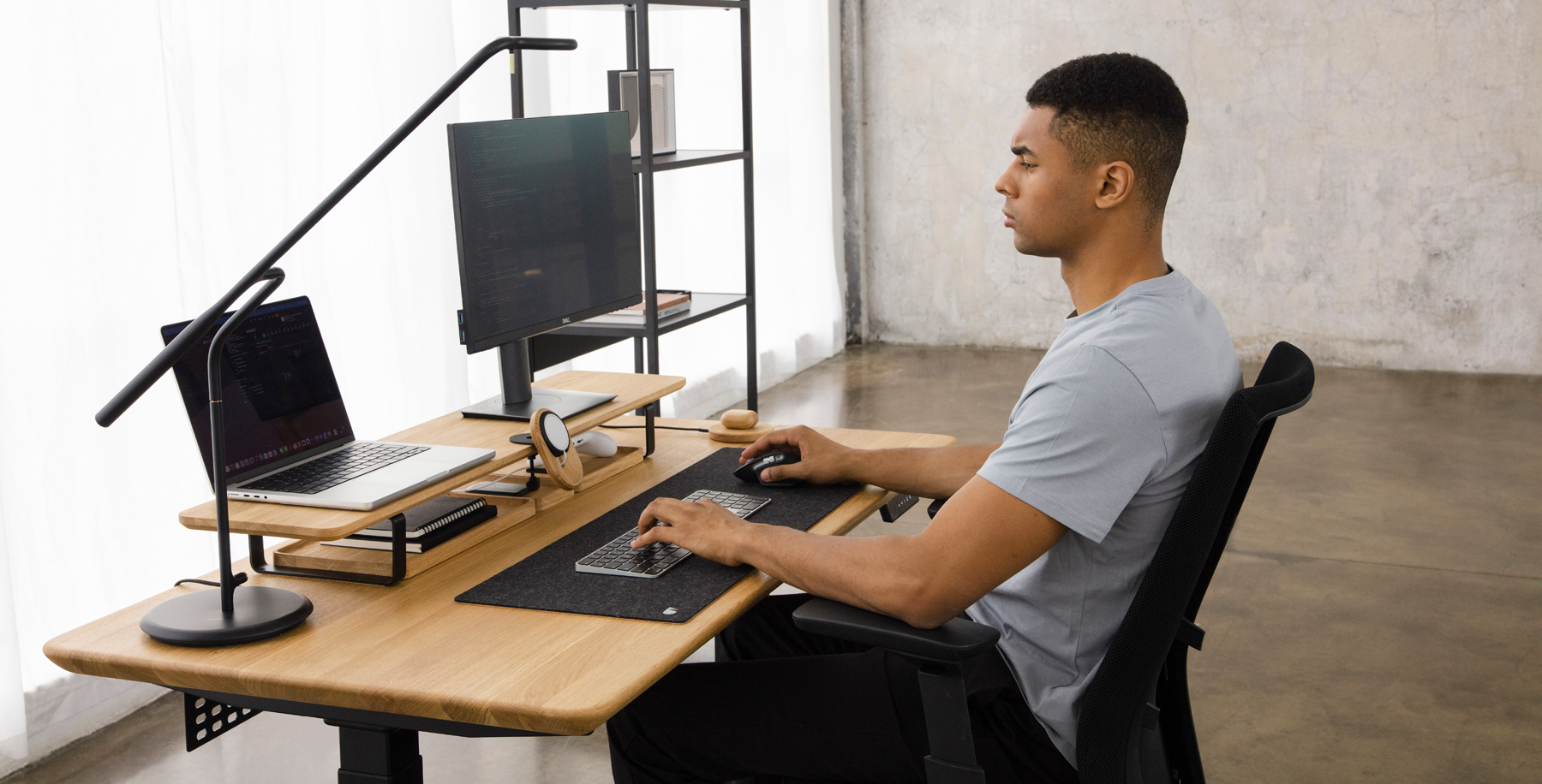 New handcrafted standing desk and accessories from Oakywood