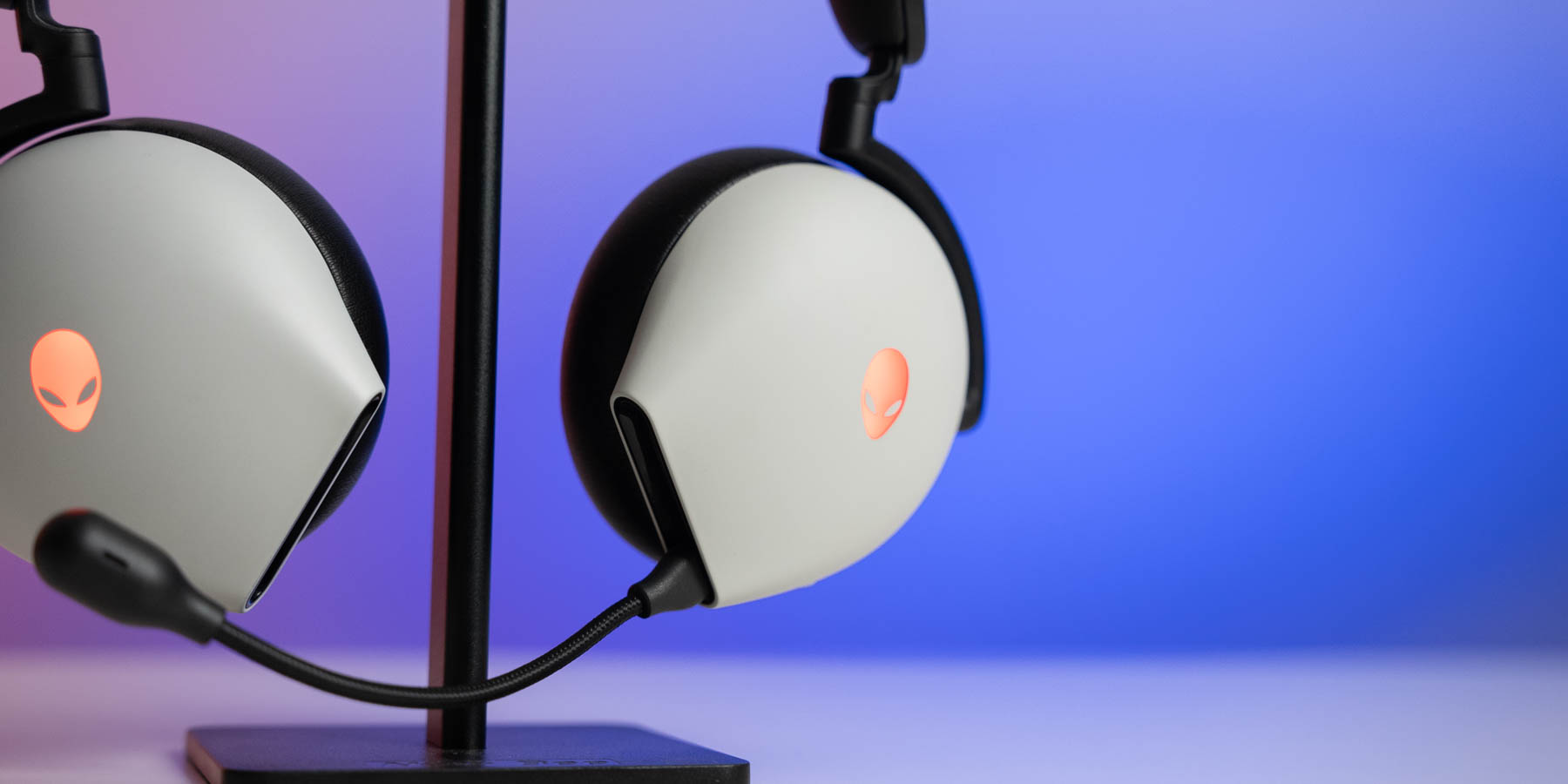 Alienware AW920H gaming headset review: ANC on a budget?