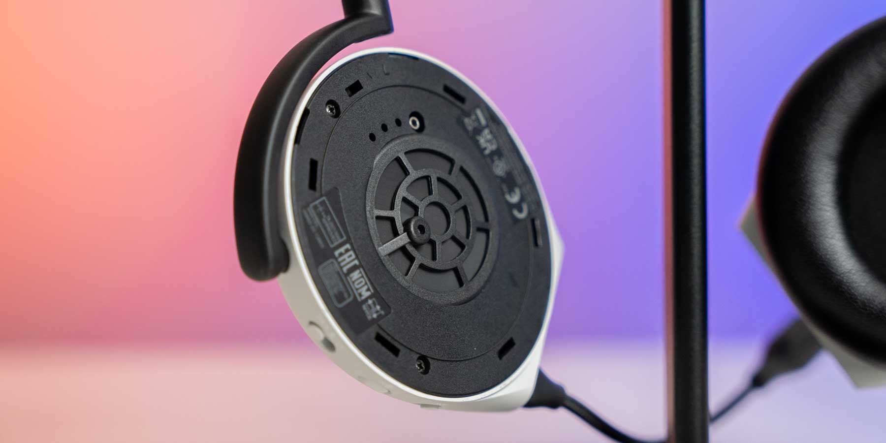 Alienware AW920H gaming headset review: ANC on a budget?